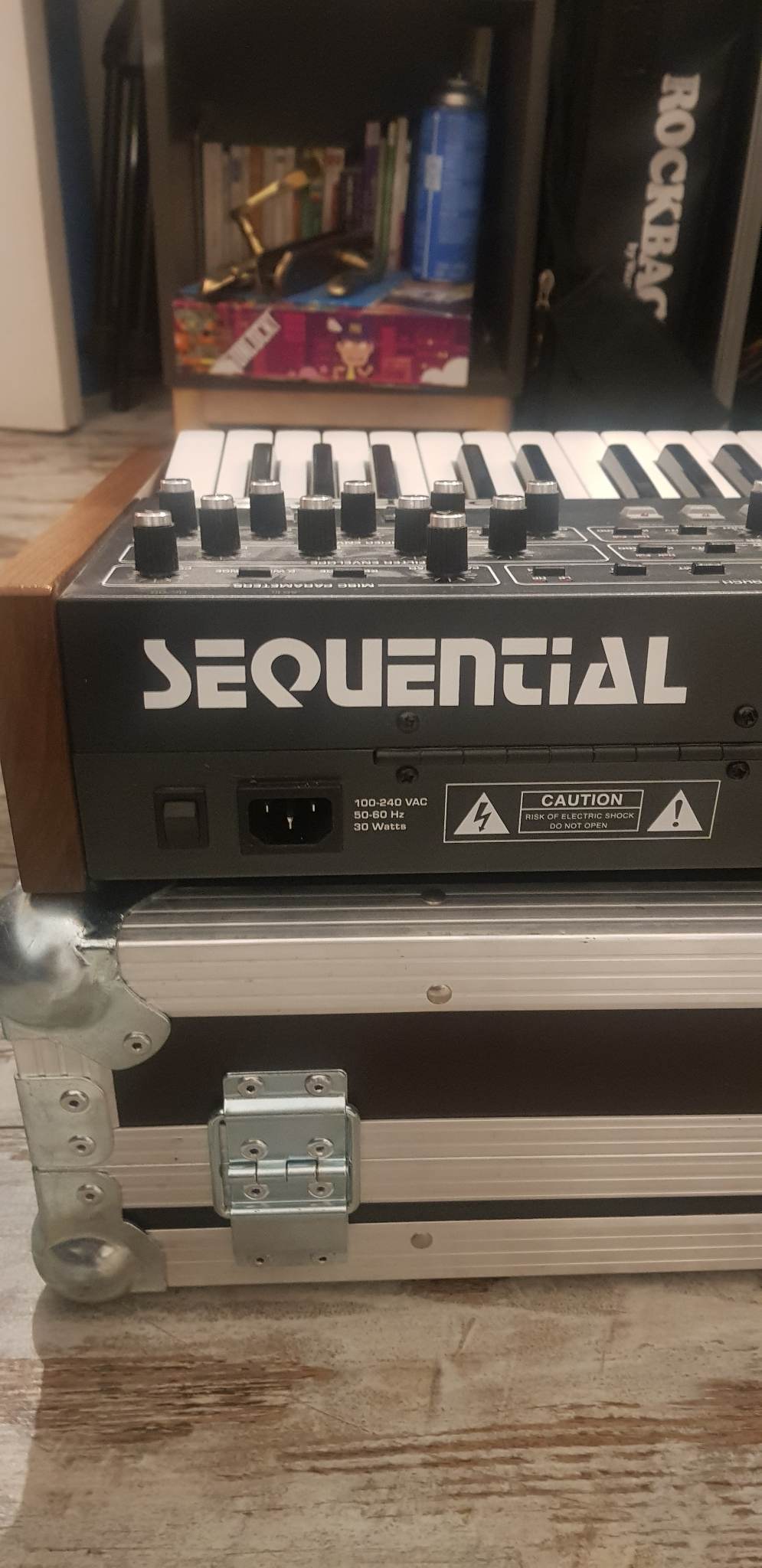 Prophet-6 - Sequential Prophet-6 - Audiofanzine