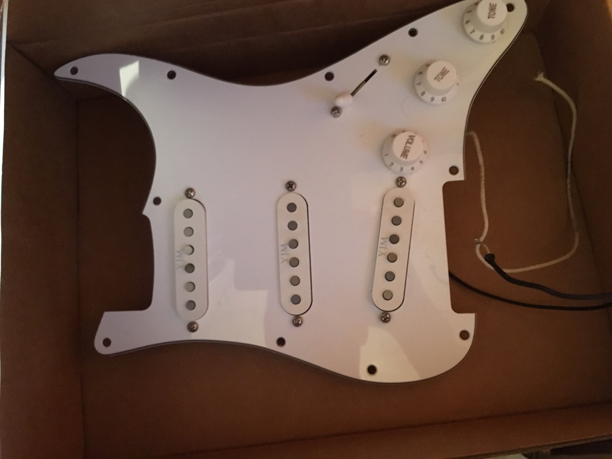 STK-S10 YJM FURY - Seymour Duncan STK-S10 YJM Fury - Audiofanzine