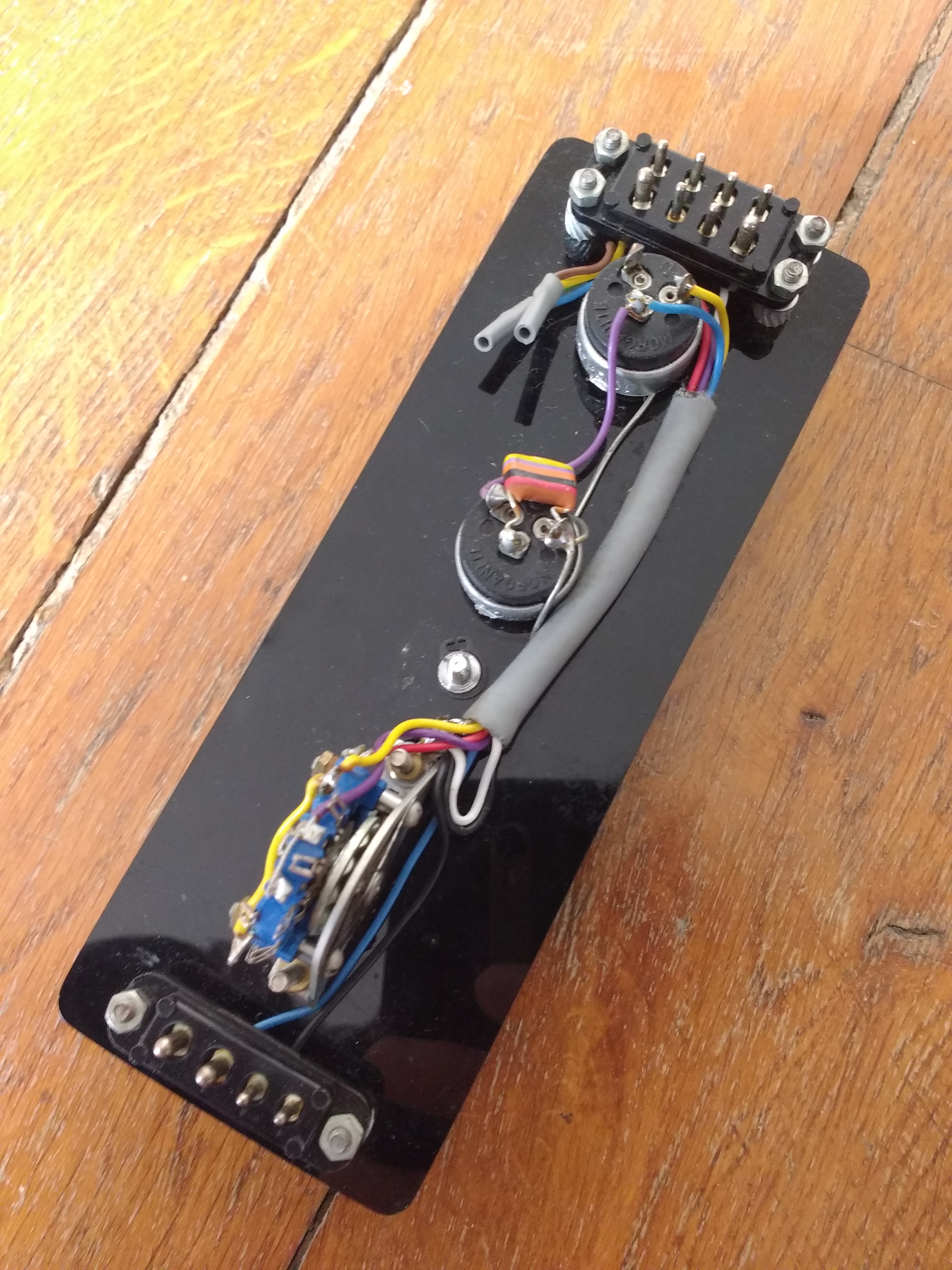 MODULATOR 6 - Shergold Modulator 6 - Audiofanzine
