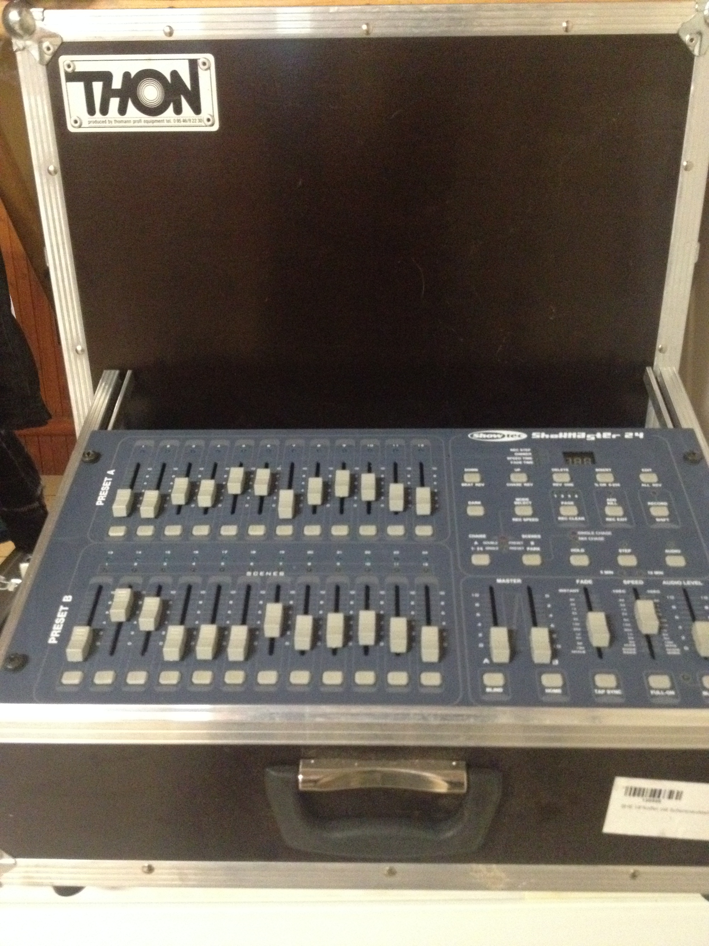 Showmaster 24 - Showtec Showmaster 24 - Audiofanzine