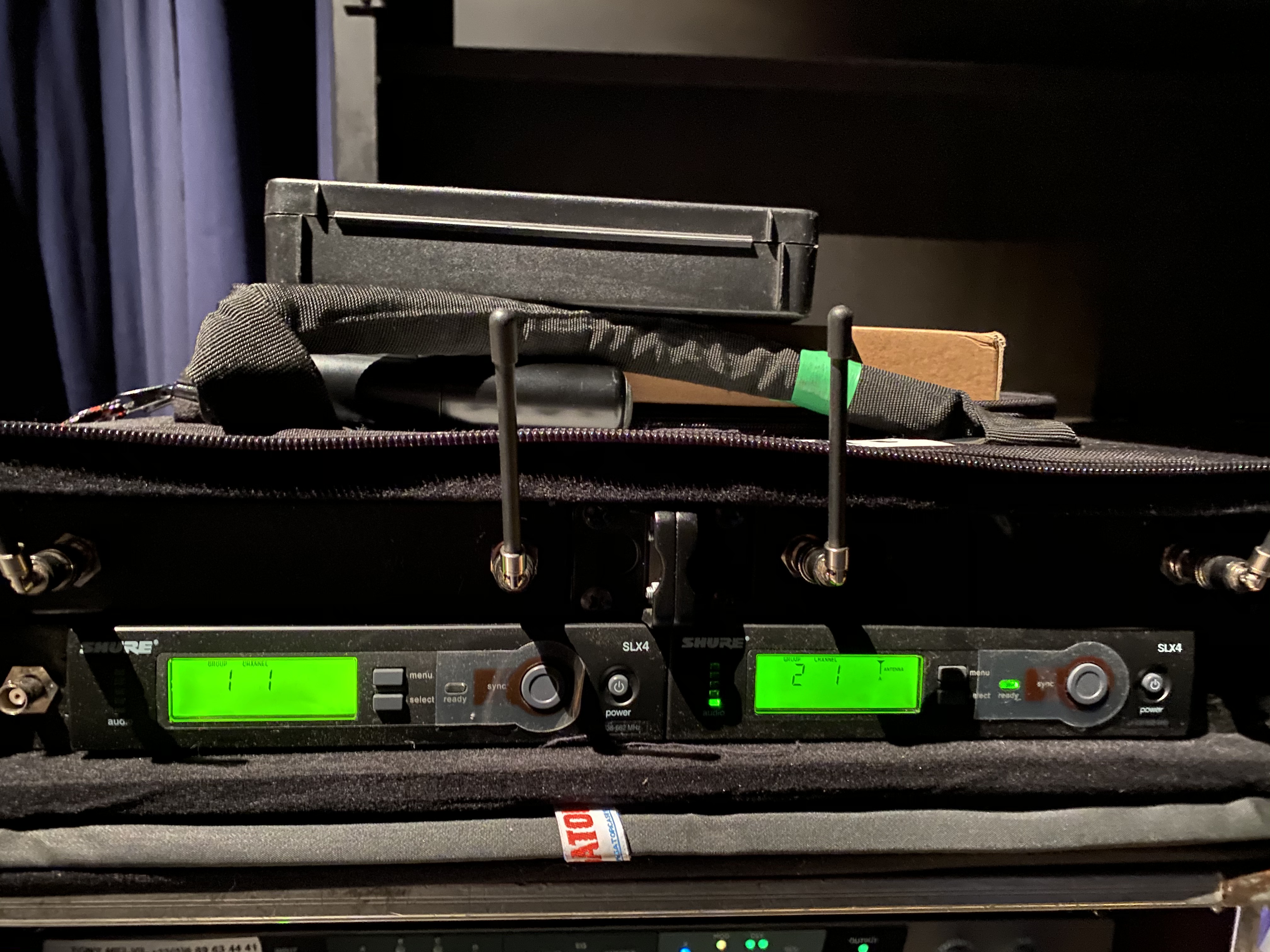 SLX4 - Shure SLX4 - Audiofanzine