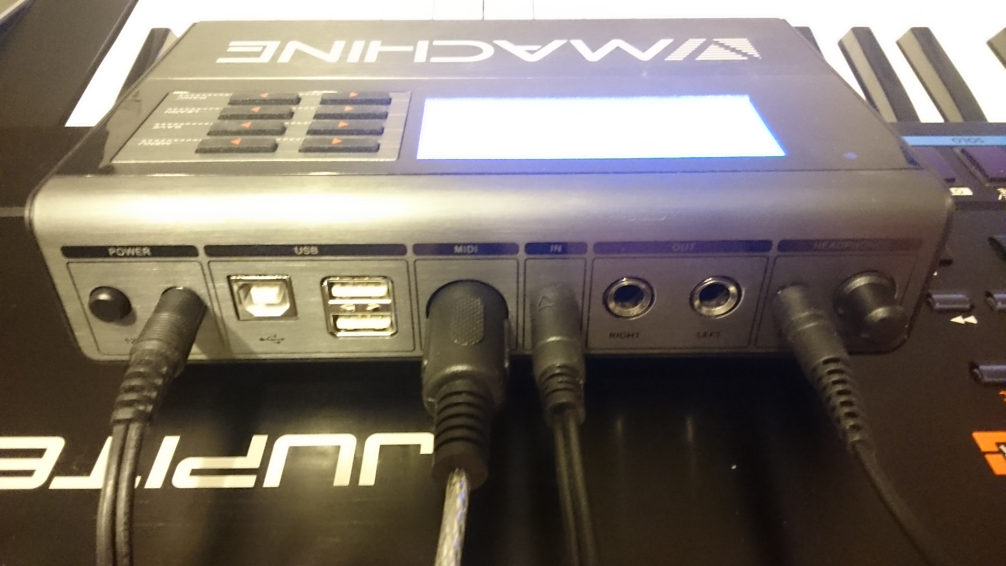 V-MACHINE 2.0 - SM Pro Audio V-Machine 2.0 - Audiofanzine