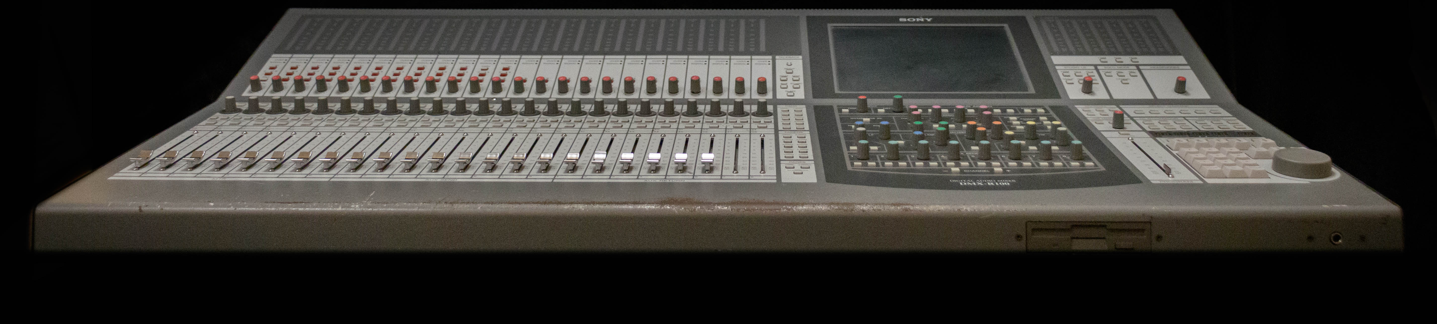 DMX-R100 - Sony DMX-R100 - Audiofanzine