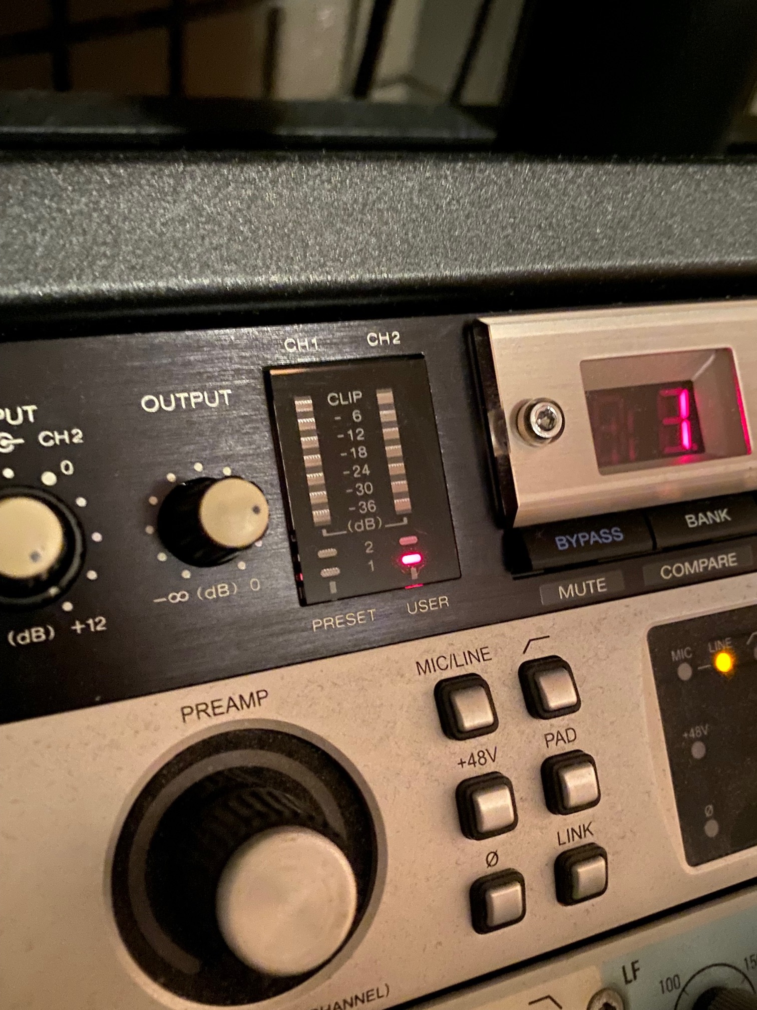 DPS V77 - Sony DPS V77 - Audiofanzine