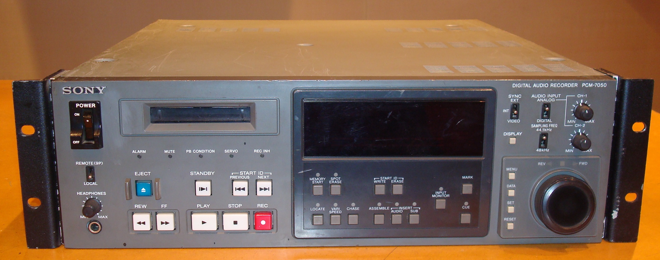 PCM-7010 - Sony PCM-7010 - Audiofanzine