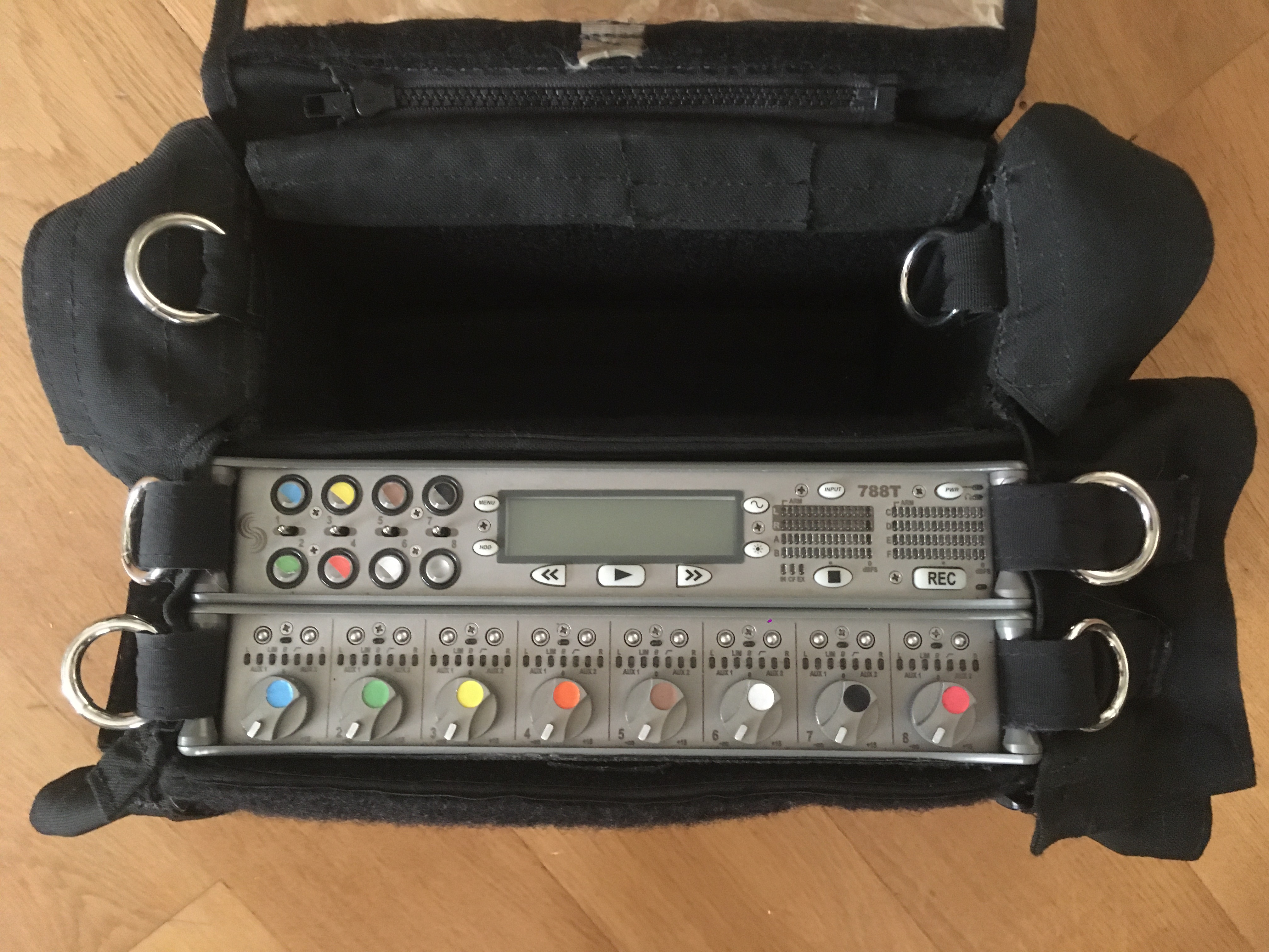 788T-SSD - Sound Devices 788T-SSD - Audiofanzine