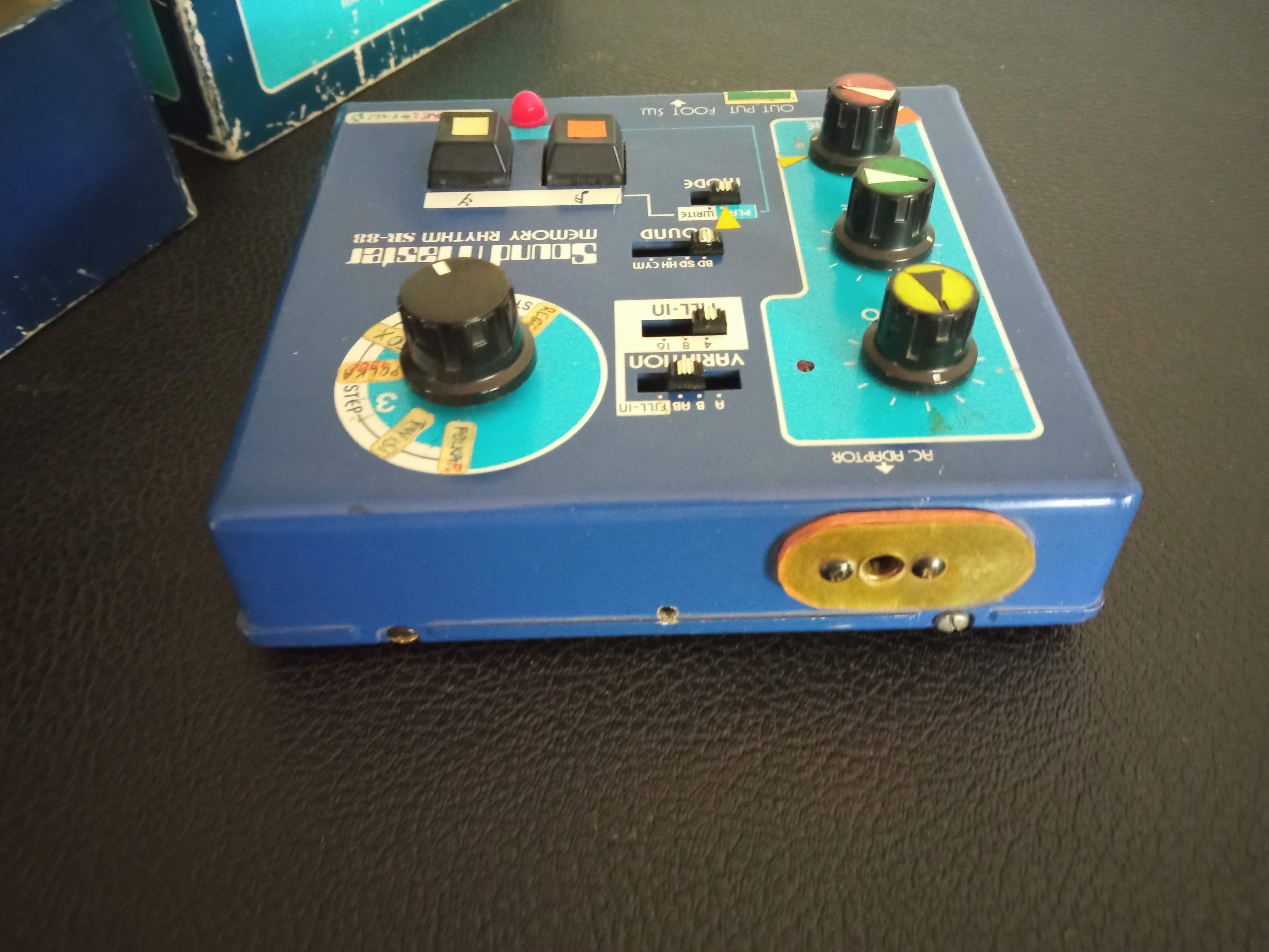 SR-88 Memory Rhythm - Sound Master SR-88 Memory Rhythm - Audiofanzine