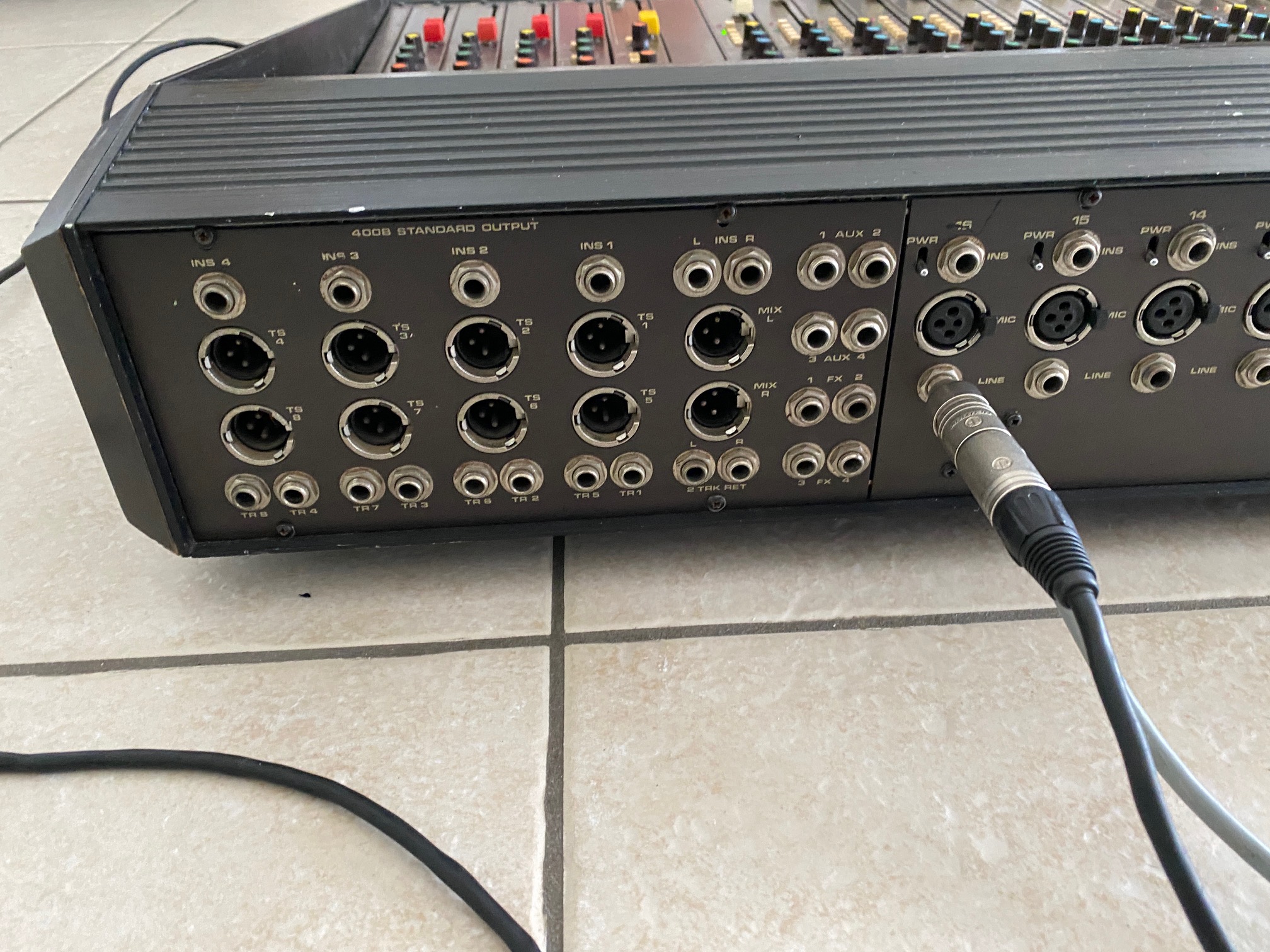 400B - Soundcraft 400B - Audiofanzine