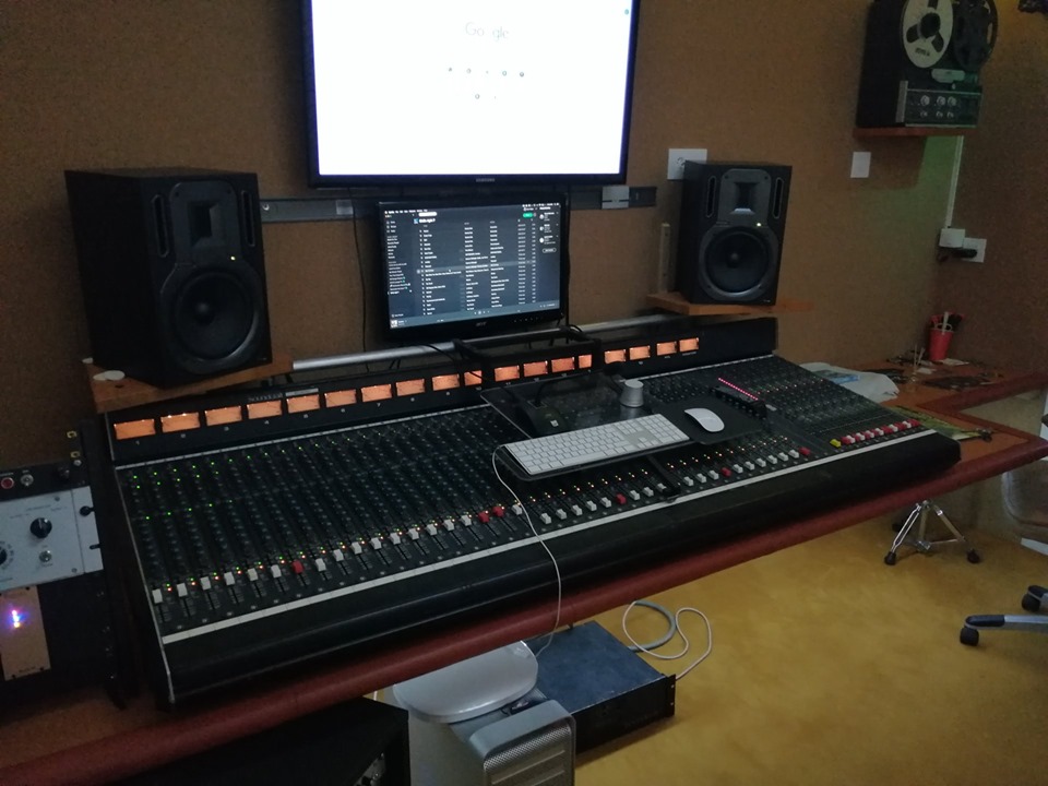 8000 - Soundcraft 8000 - Audiofanzine