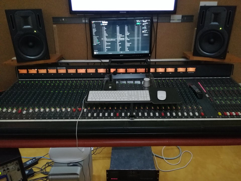 8000 - Soundcraft 8000 - Audiofanzine