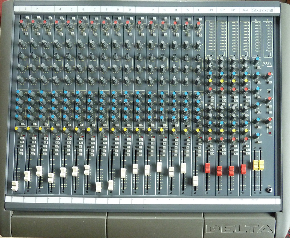 Photos et images Soundcraft Delta 200 16/4 - Audiofanzine
