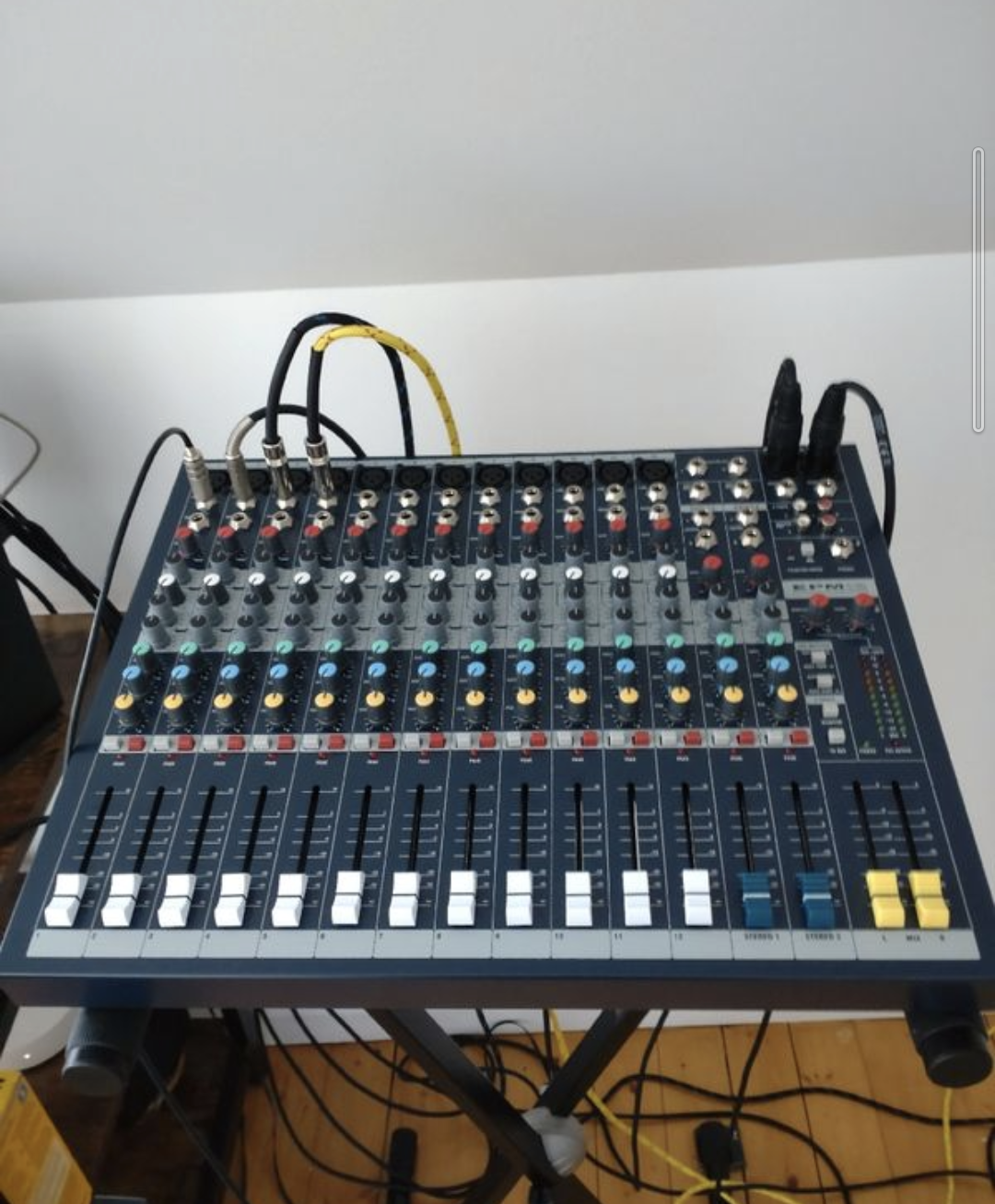 EPM12 - Soundcraft EPM12 - Audiofanzine