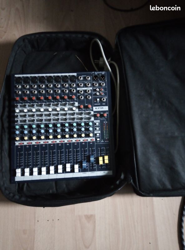 EPM8 - Soundcraft EPM8 - Audiofanzine