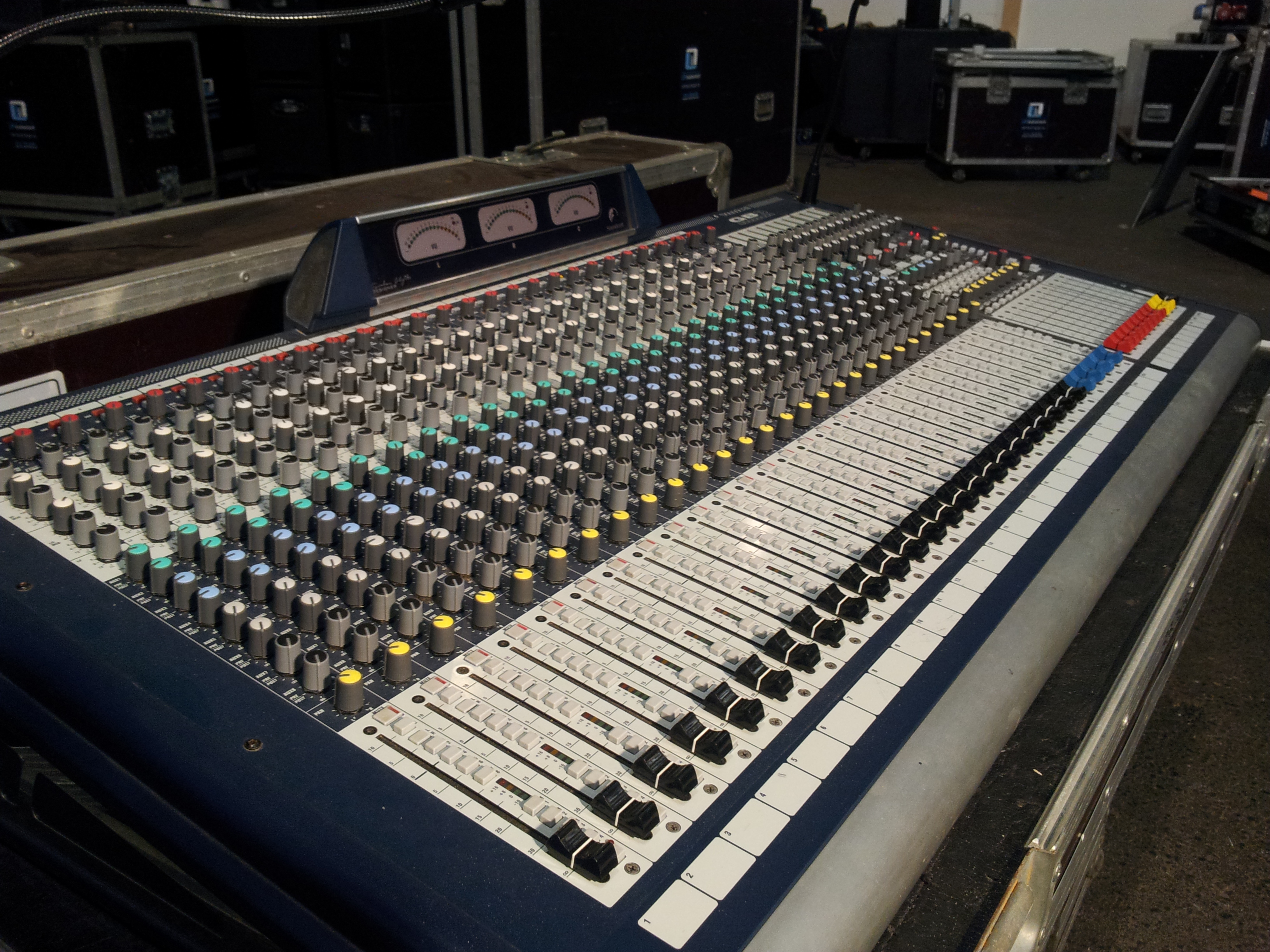 Soundcraft GB8 24 image (#286203) - Audiofanzine