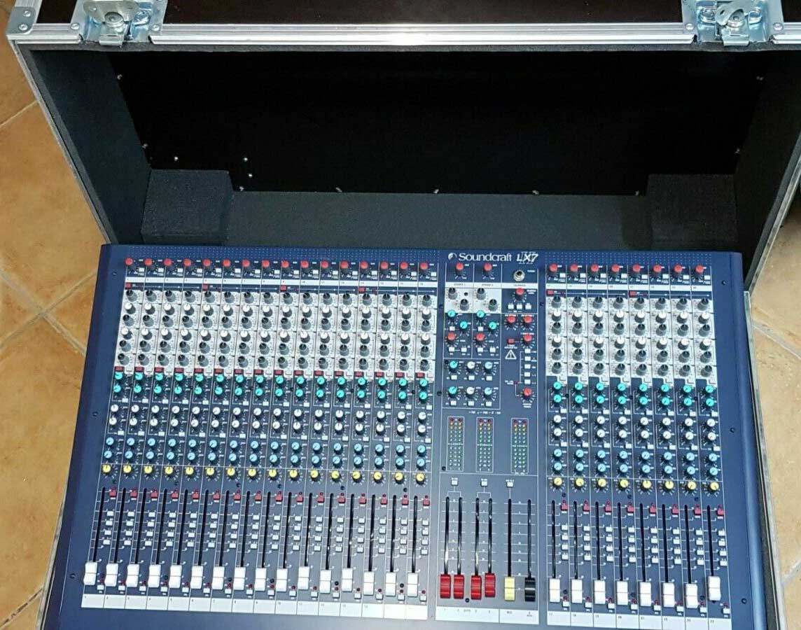 LX7ii 24 - Soundcraft LX7ii 24 - Audiofanzine