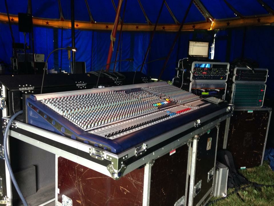 MH2 40+4 - Soundcraft MH2 40+4 - Audiofanzine