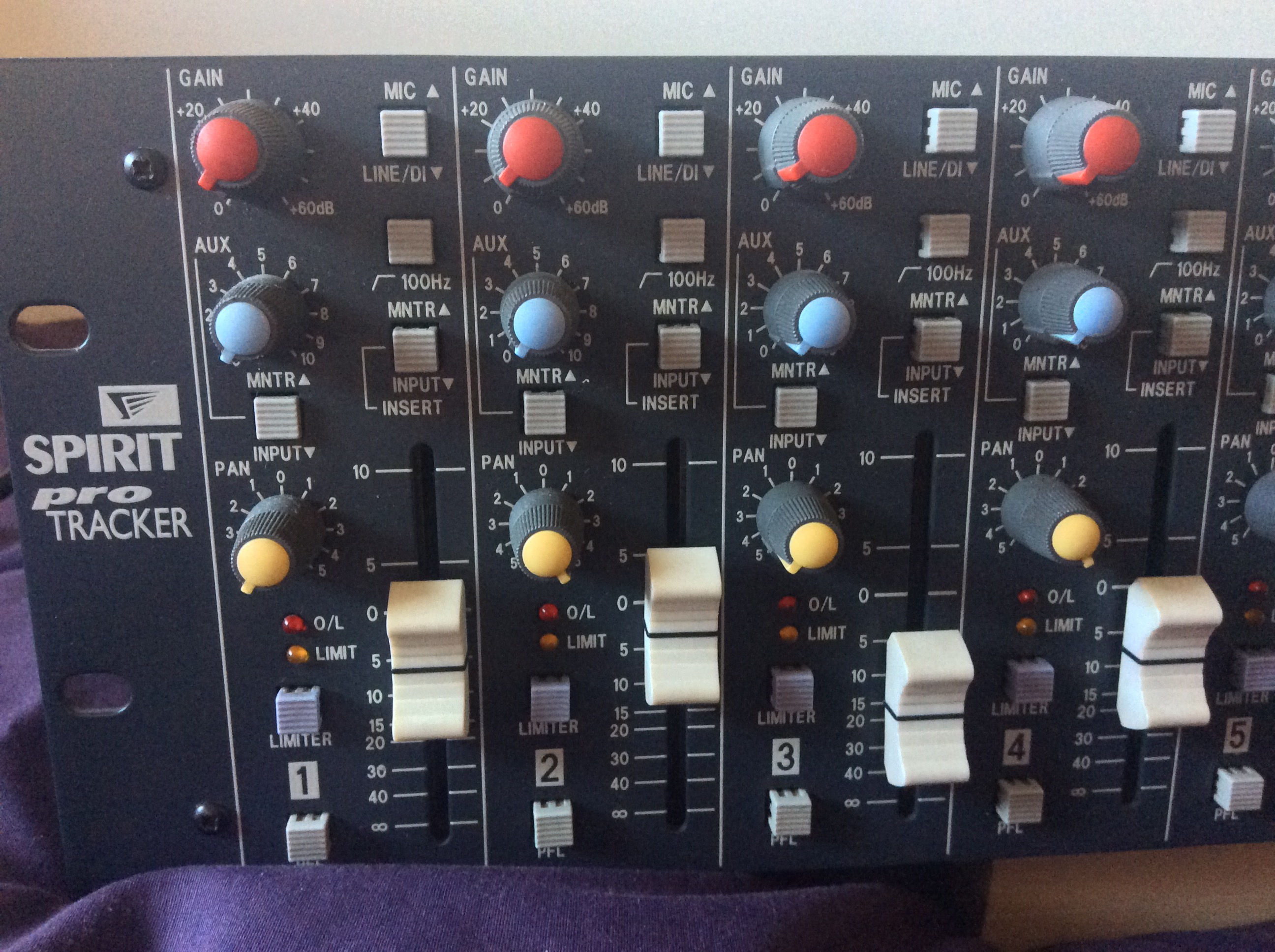 ProTracker - Soundcraft ProTracker - Audiofanzine