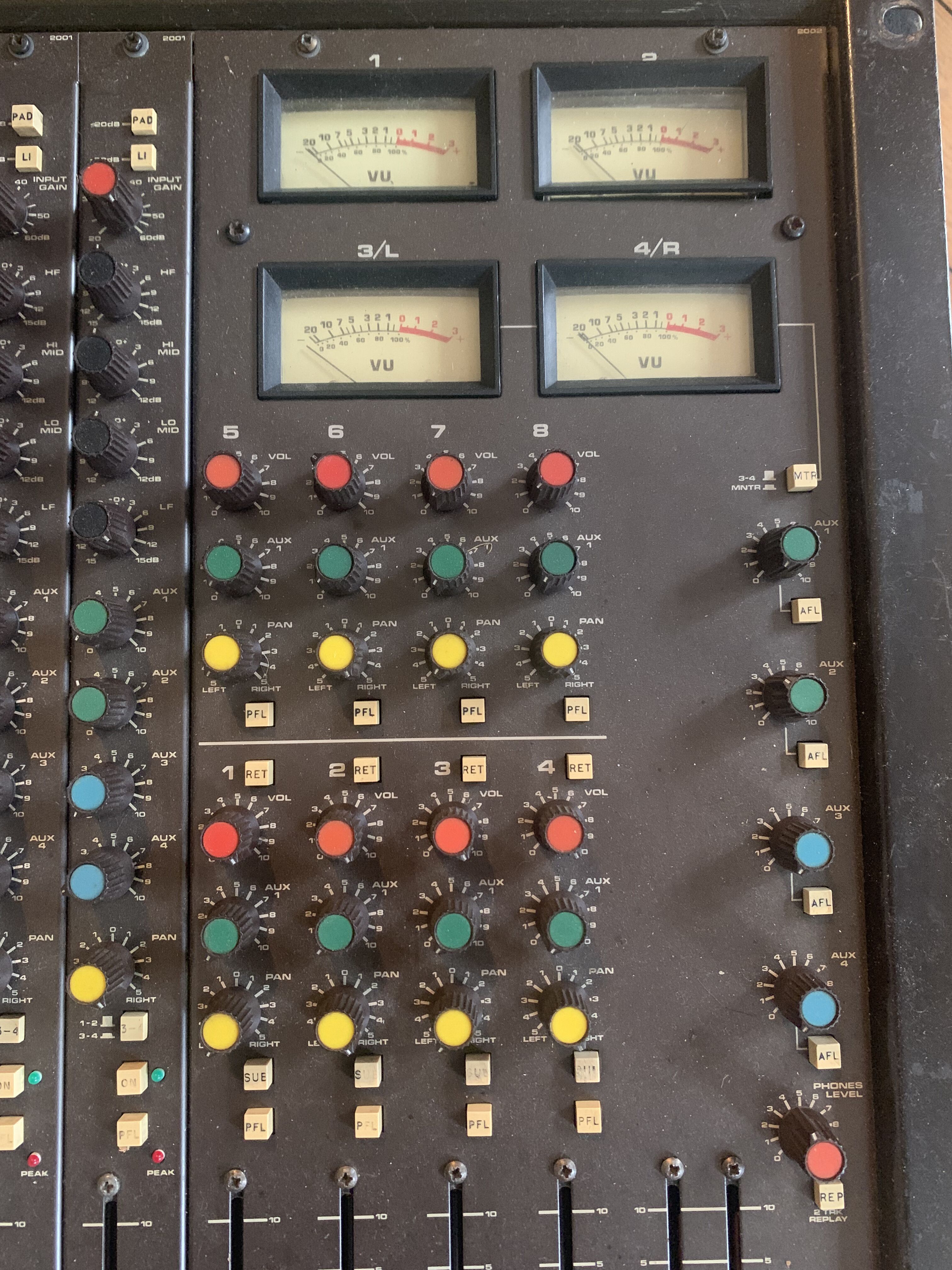 Series 200 - Soundcraft Series 200 - Audiofanzine