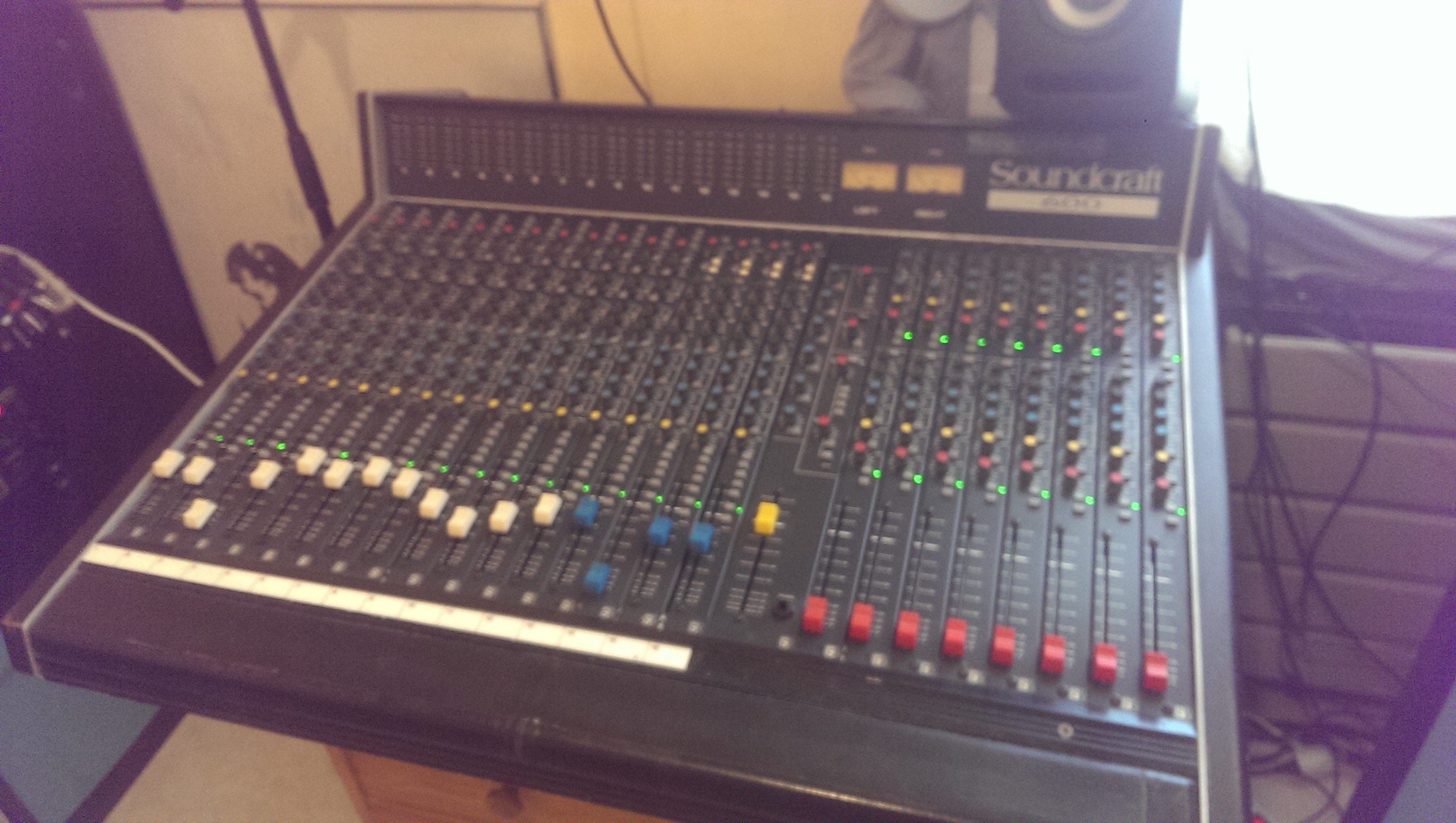 SERIES 600 - Soundcraft Series 600 - Audiofanzine