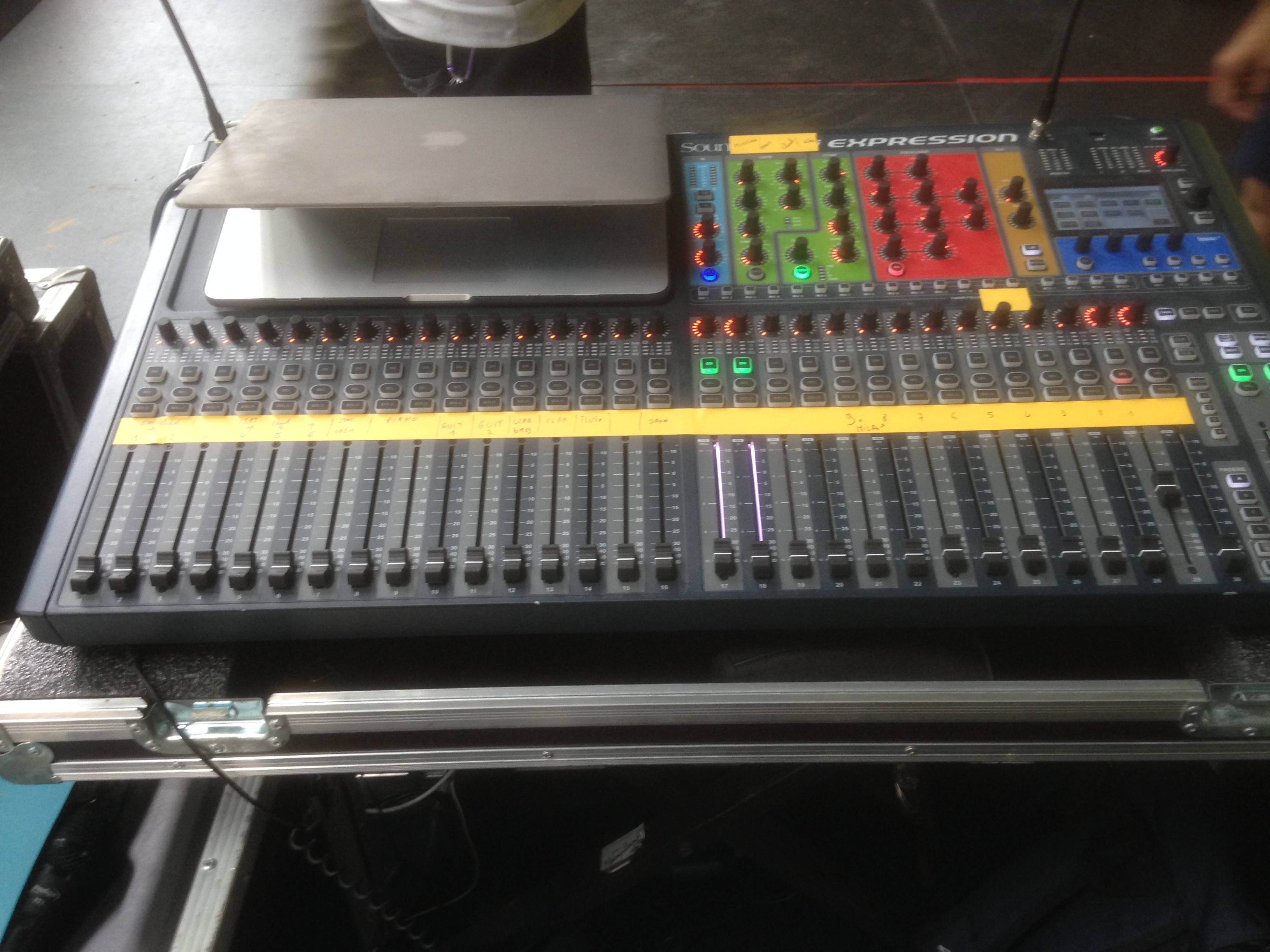 SI EXPRESSION 3 - Soundcraft Si Expression 3 - Audiofanzine