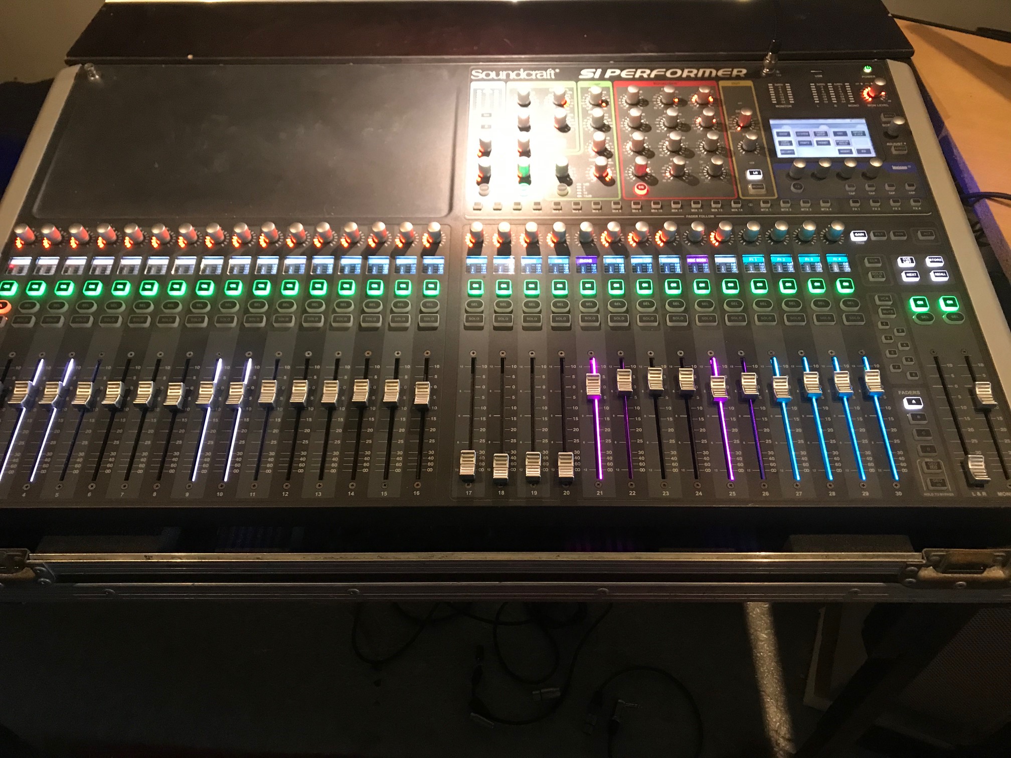 Si Performer 3 - Soundcraft Si Performer 3 - Audiofanzine