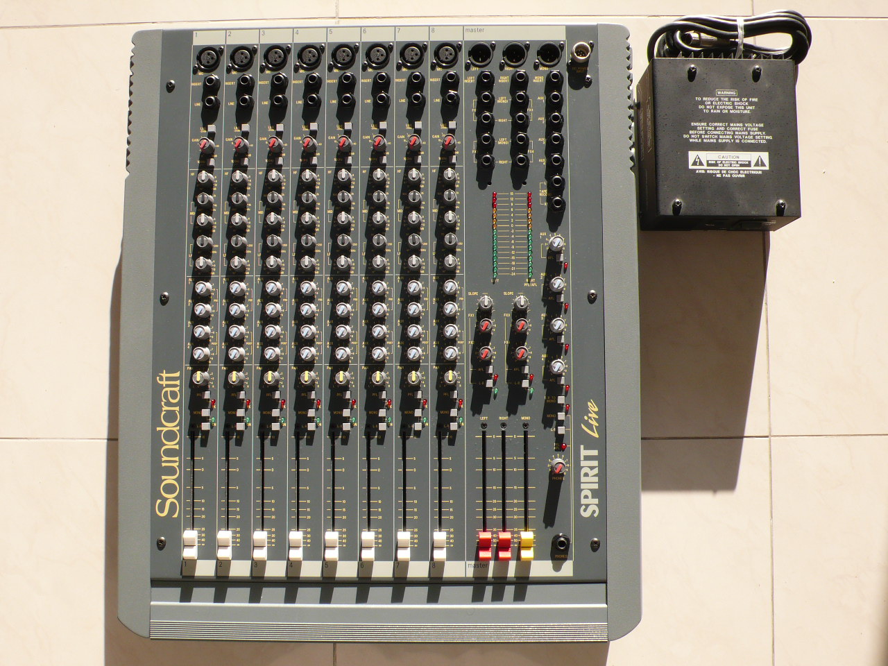 SPIRIT LIVE - Soundcraft Spirit Live - Audiofanzine