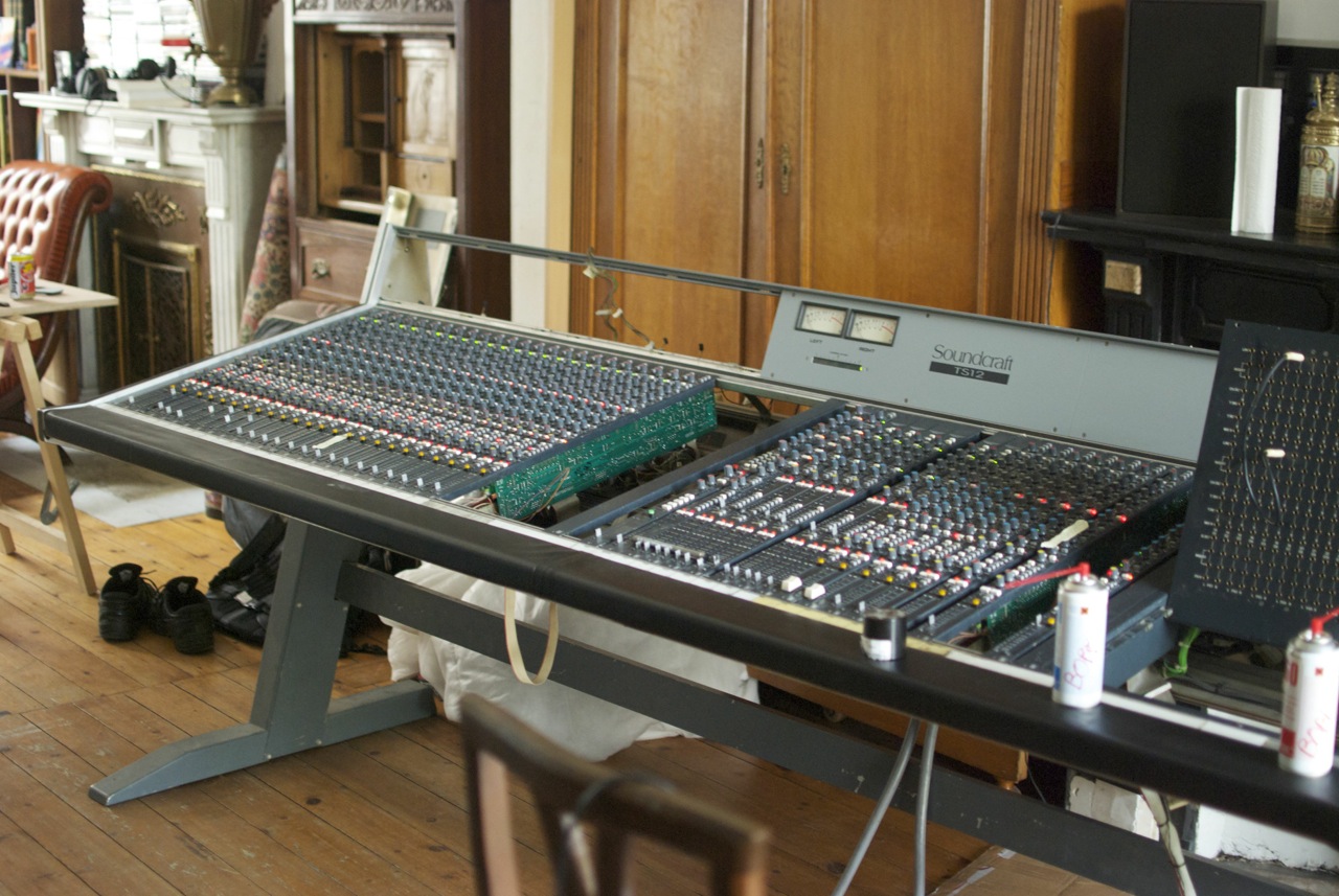 TS12 - Soundcraft TS12 - Audiofanzine