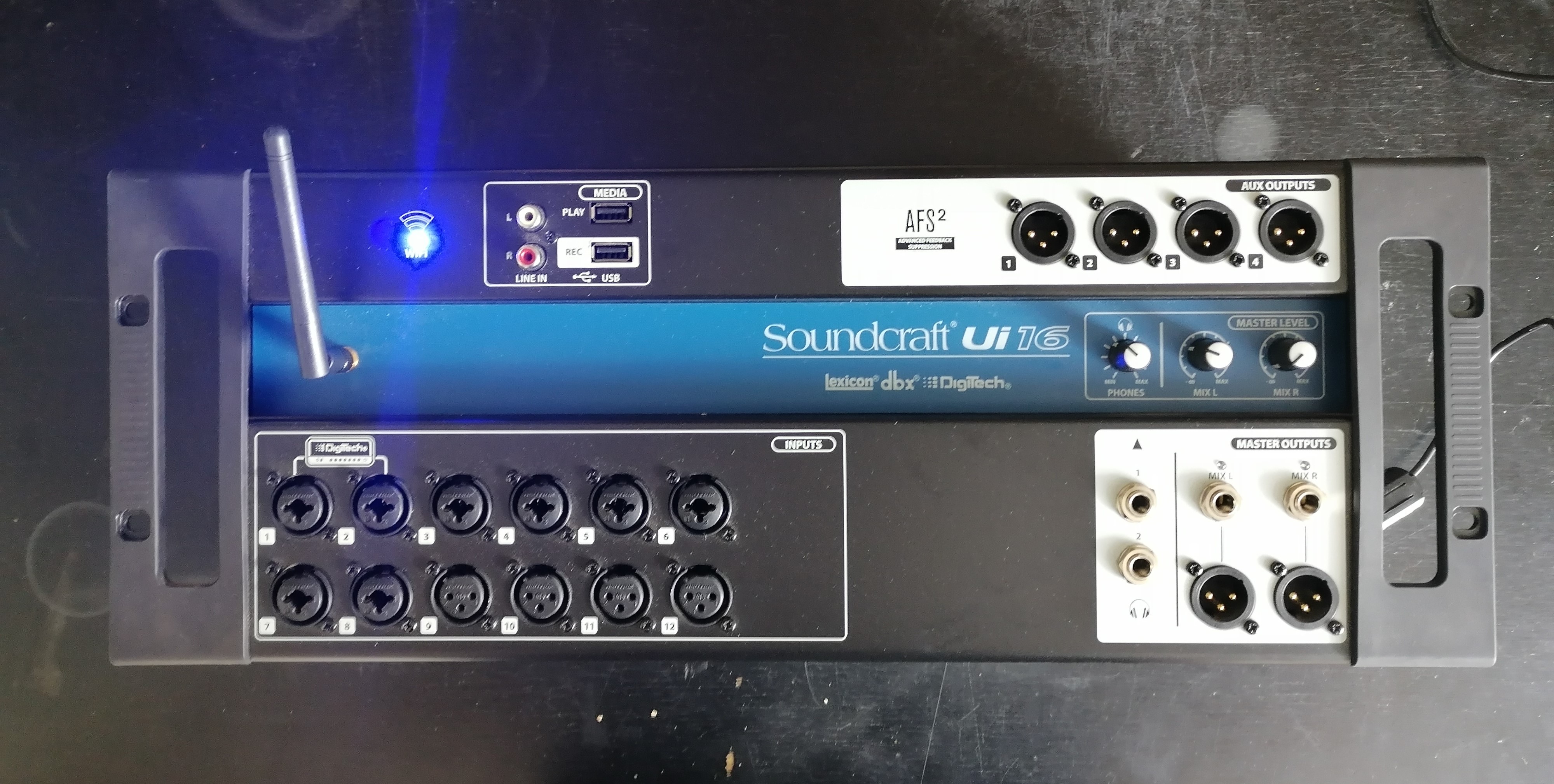 Ui 16 - Soundcraft Ui 16 - Audiofanzine