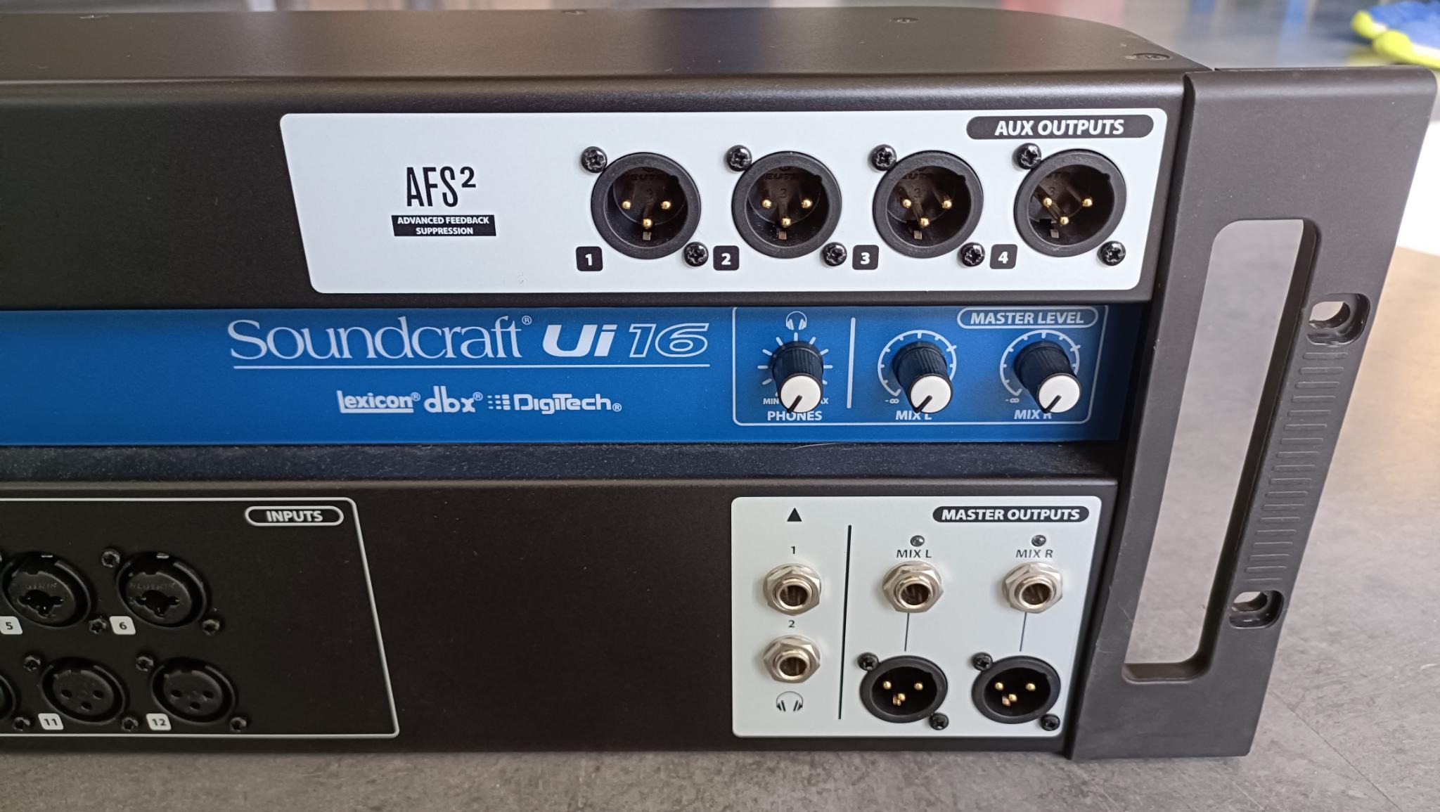 Ui 16 - Soundcraft Ui 16 - Audiofanzine