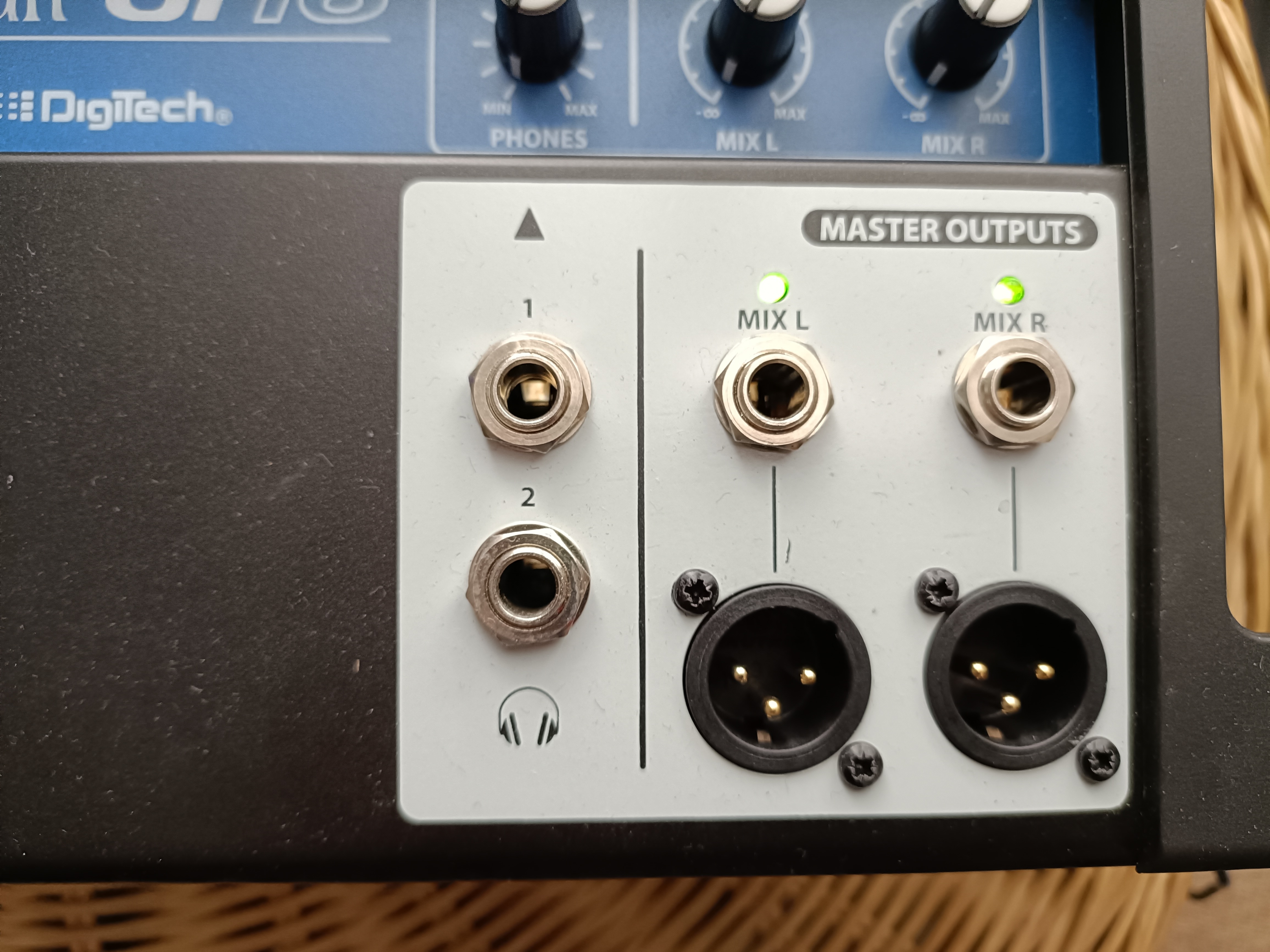 Ui 16 - Soundcraft Ui 16 - Audiofanzine