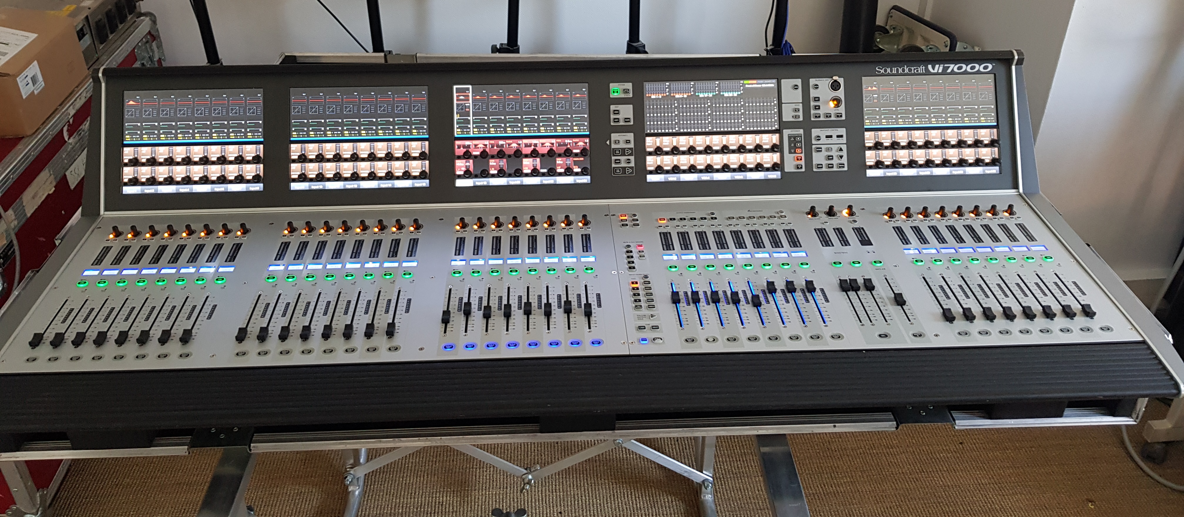 Vi7000 - Soundcraft Vi7000 - Audiofanzine
