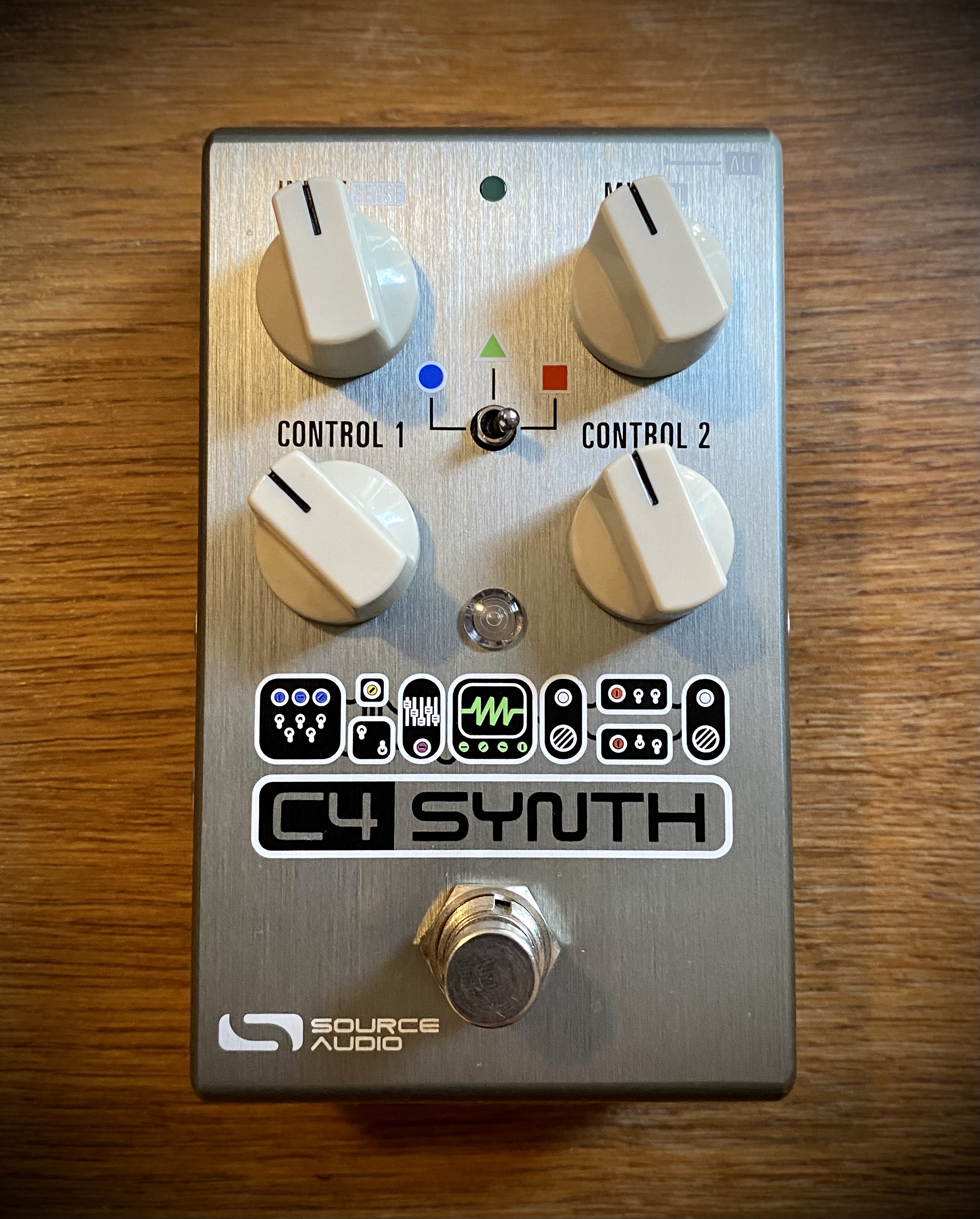 C4 Synth - Source Audio C4 Synth - Audiofanzine