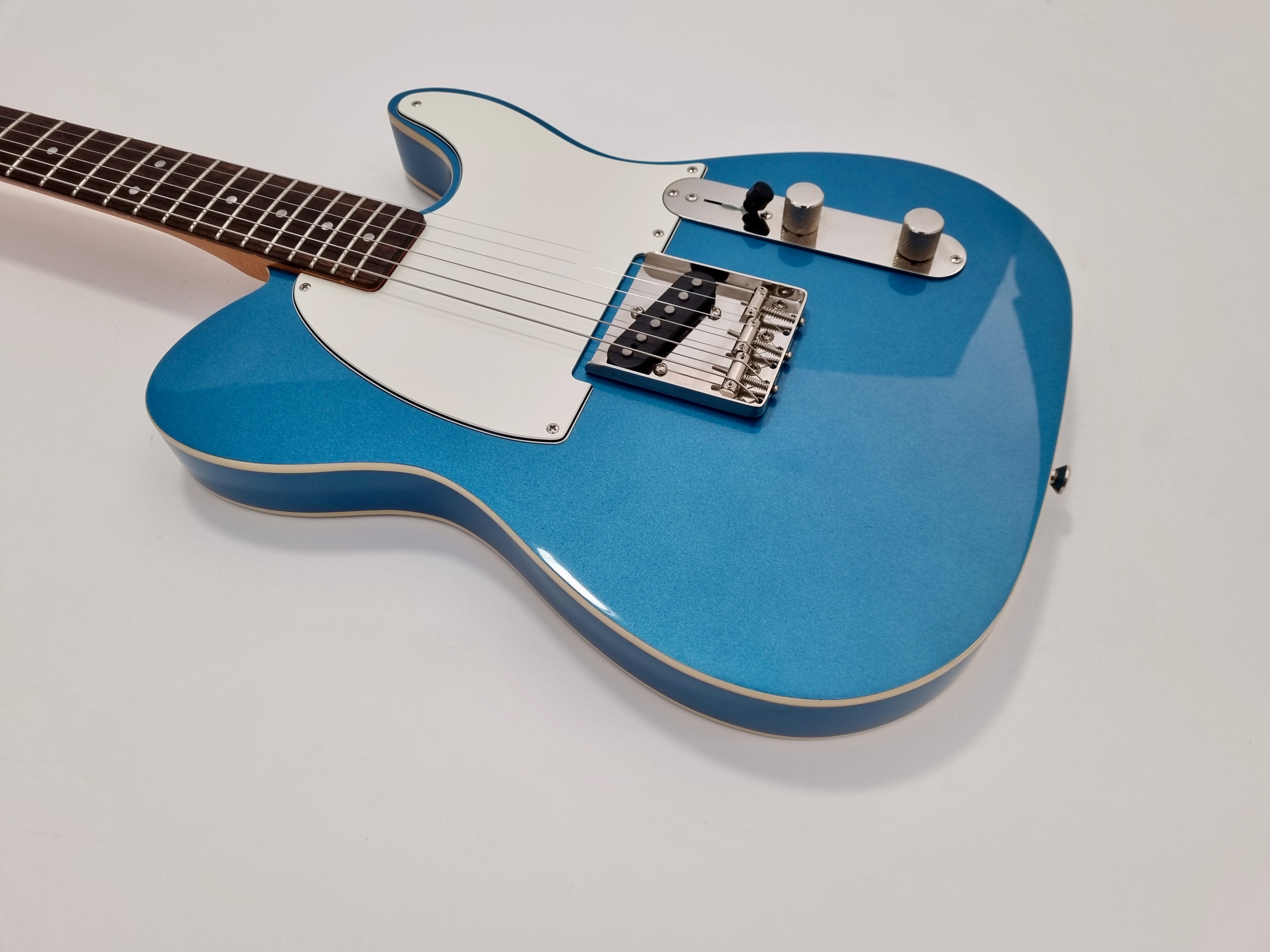 Classic Vibe '60s Custom Esquire Squier - Audiofanzine