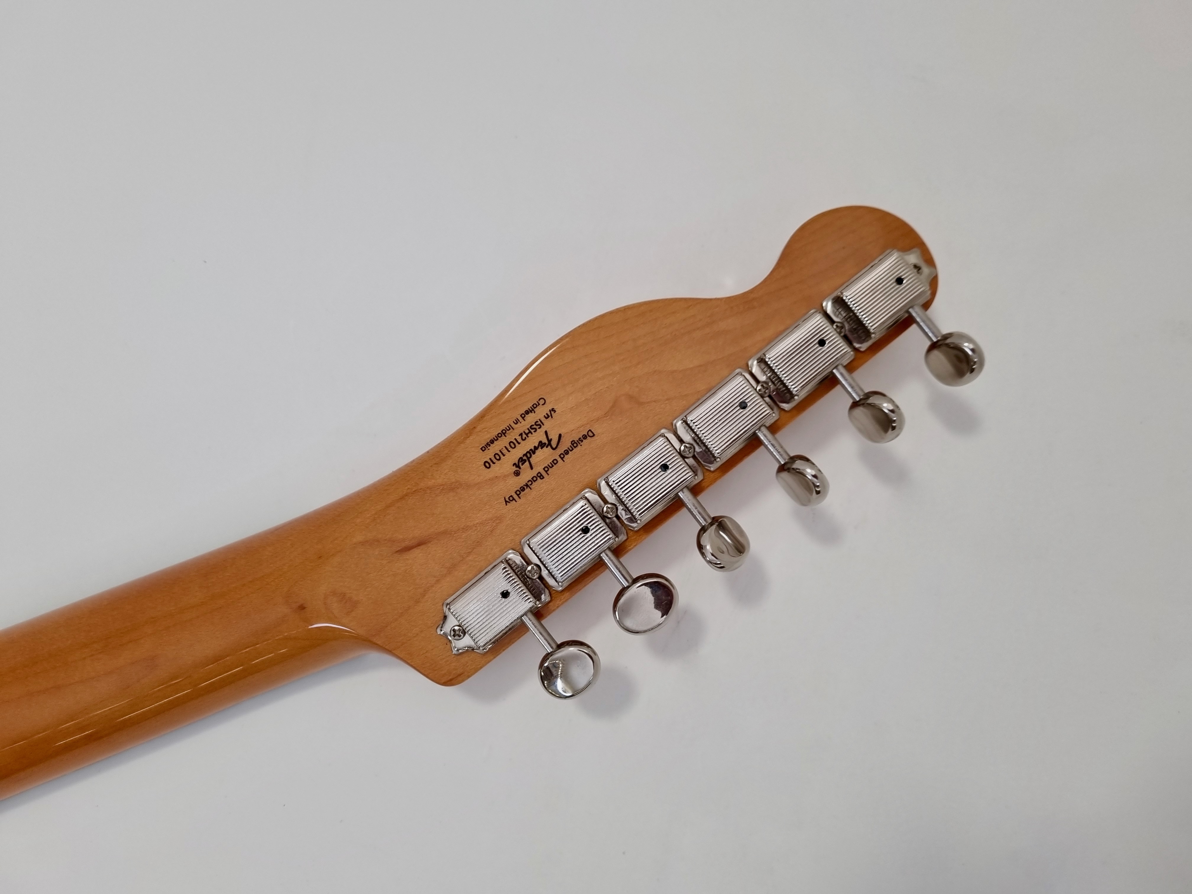 Classic Vibe '60s Custom Esquire Squier - Audiofanzine