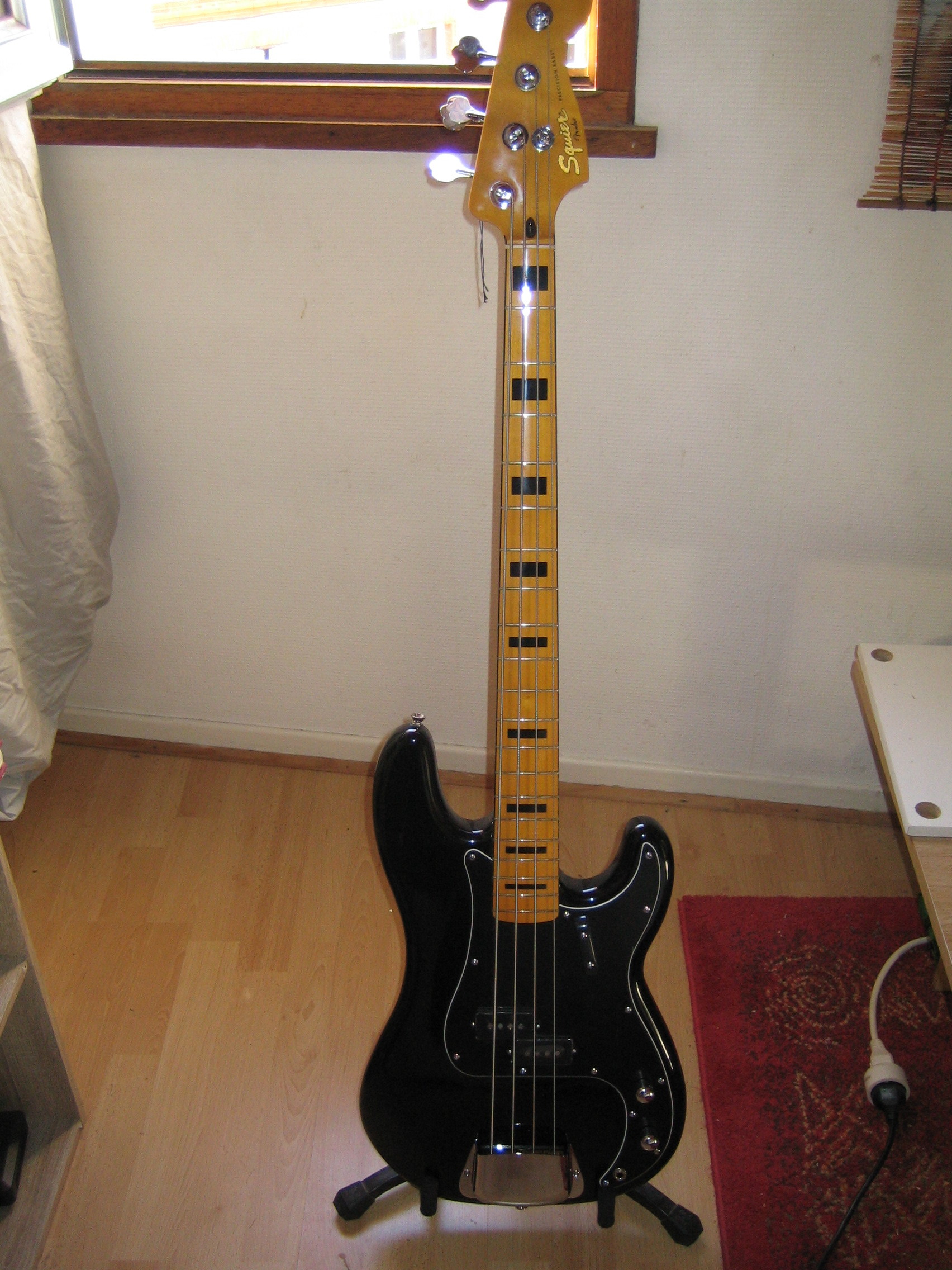 CLASSIC VIBE P BASS '70S - Squier Classic Vibe P Bass '70s - Audiofanzine