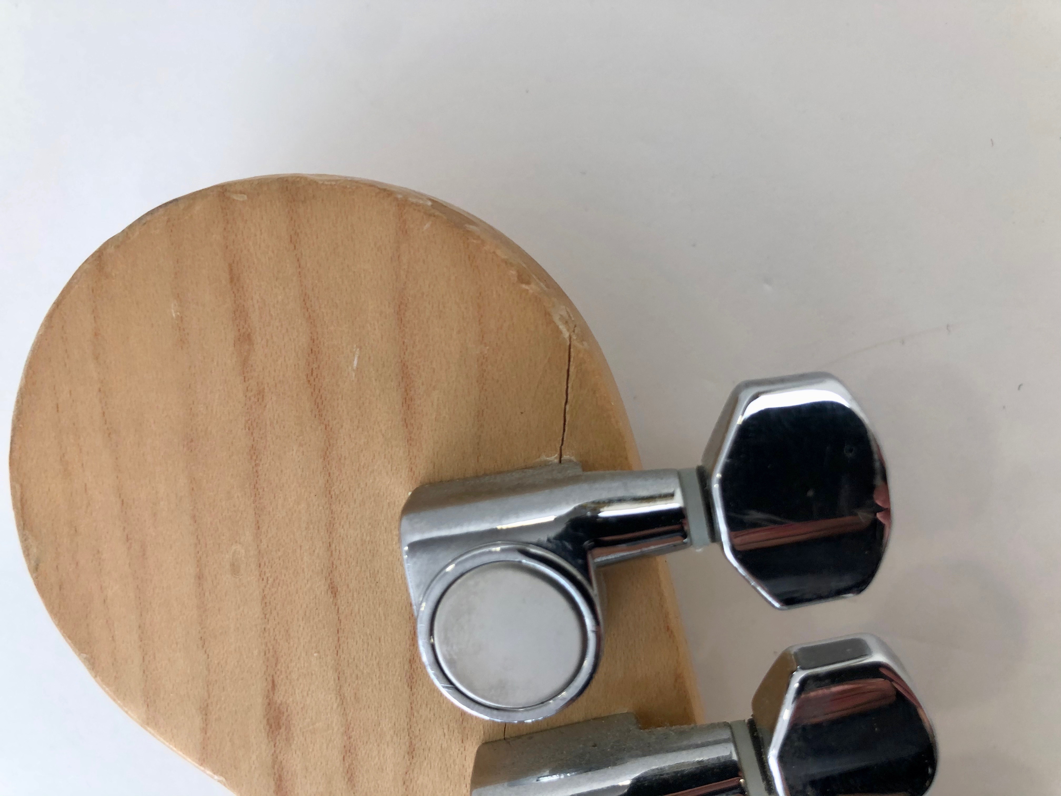 Hello Kitty Strat - Squier Hello Kitty Strat - Audiofanzine