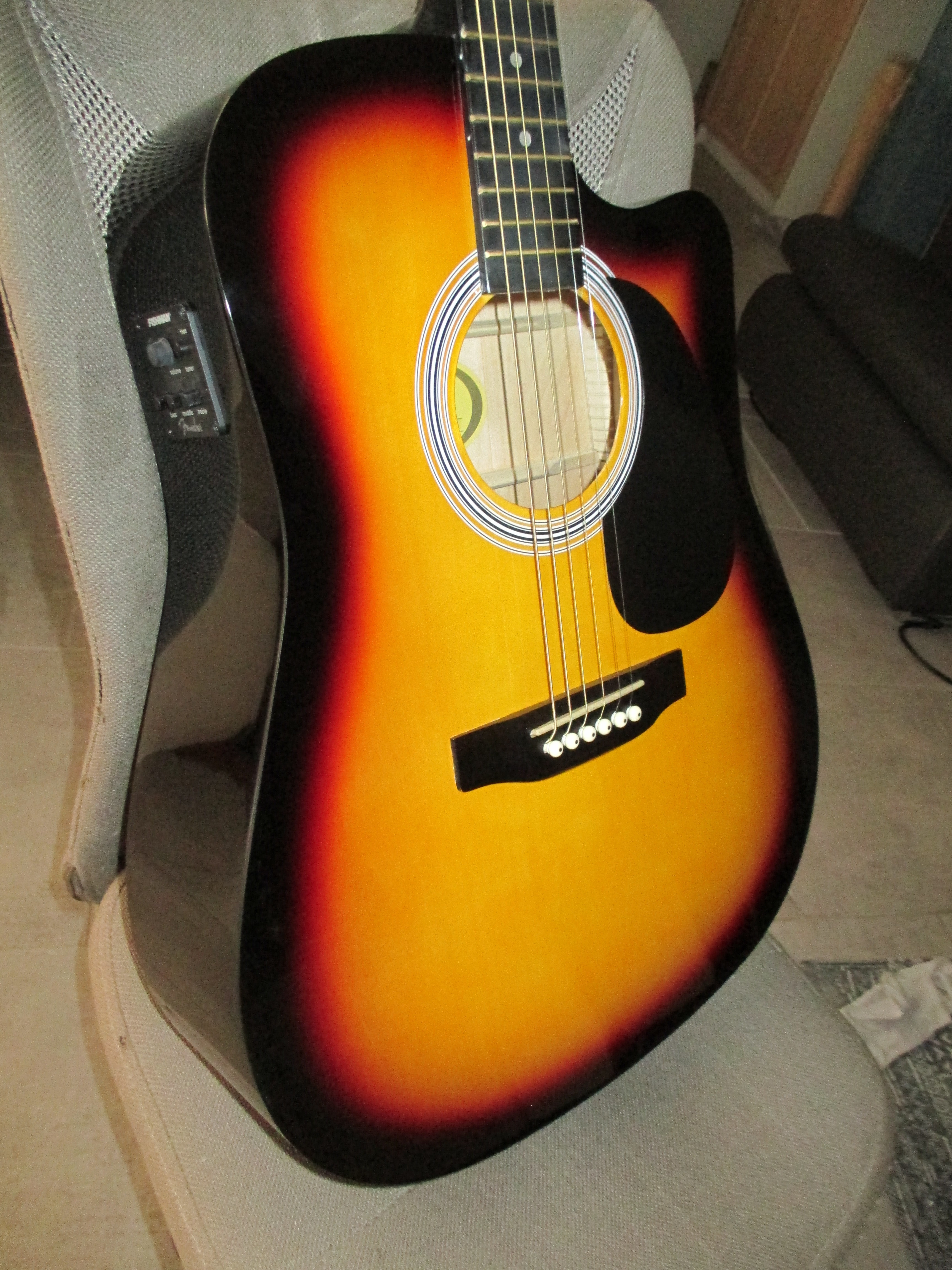 SA-105 - Squier SA-105 - Audiofanzine