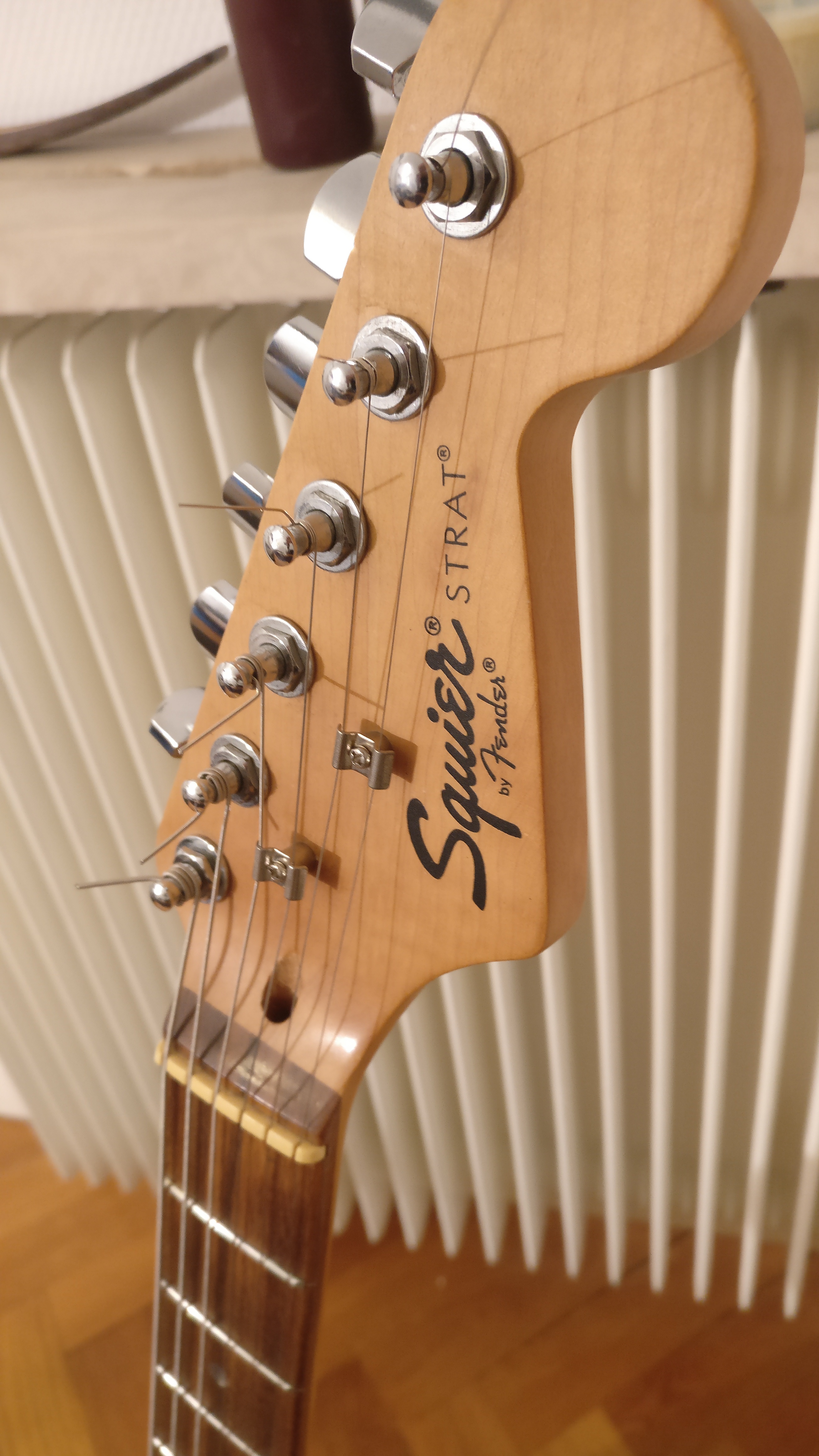 Stratocaster (Made in Japan) Squier - Audiofanzine