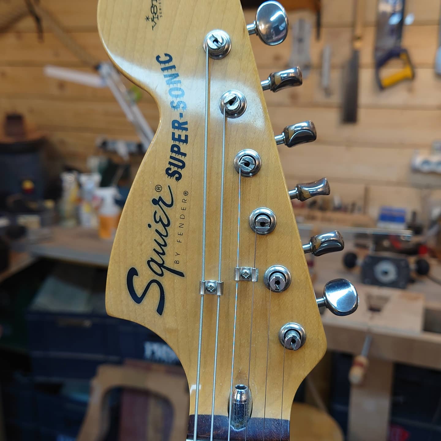 Super Sonic - Squier Super Sonic - Audiofanzine