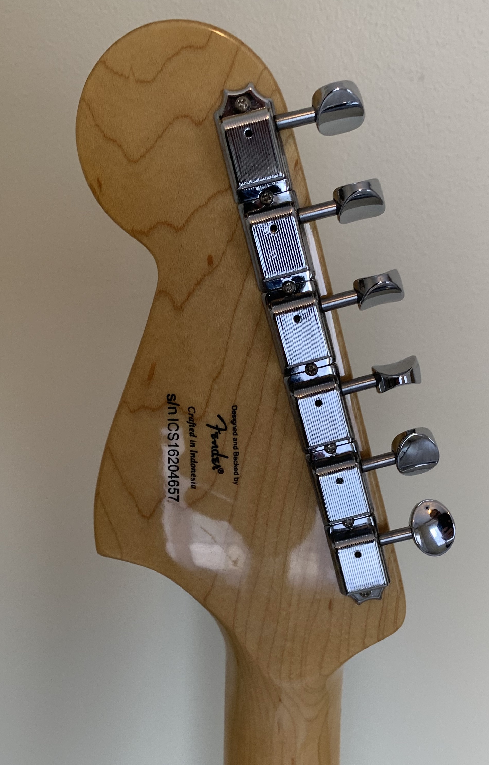 Vintage Modified Baritone Jazzmaster Squier - Audiofanzine