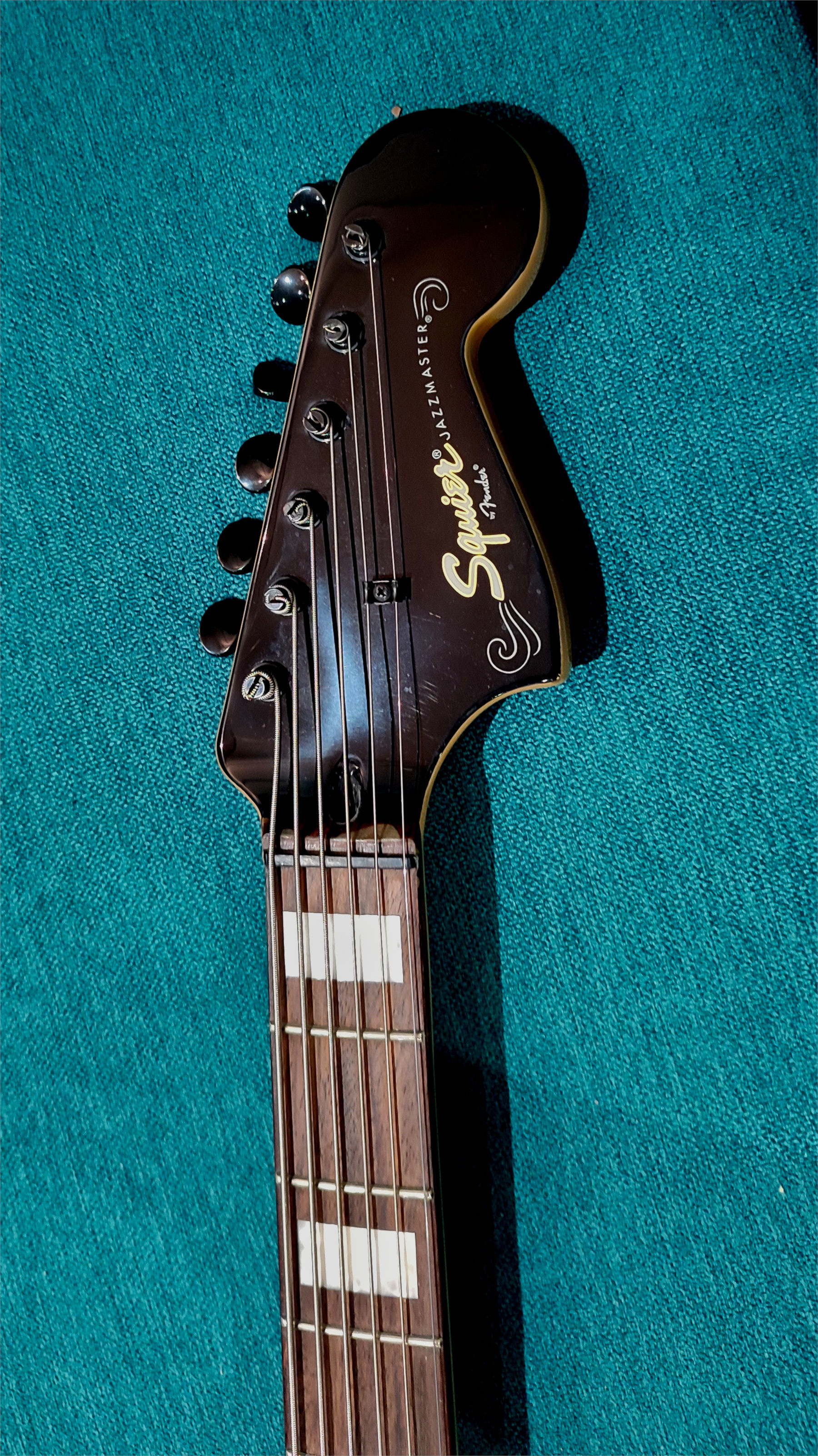 Vintage Modified Baritone Jazzmaster Squier - Audiofanzine