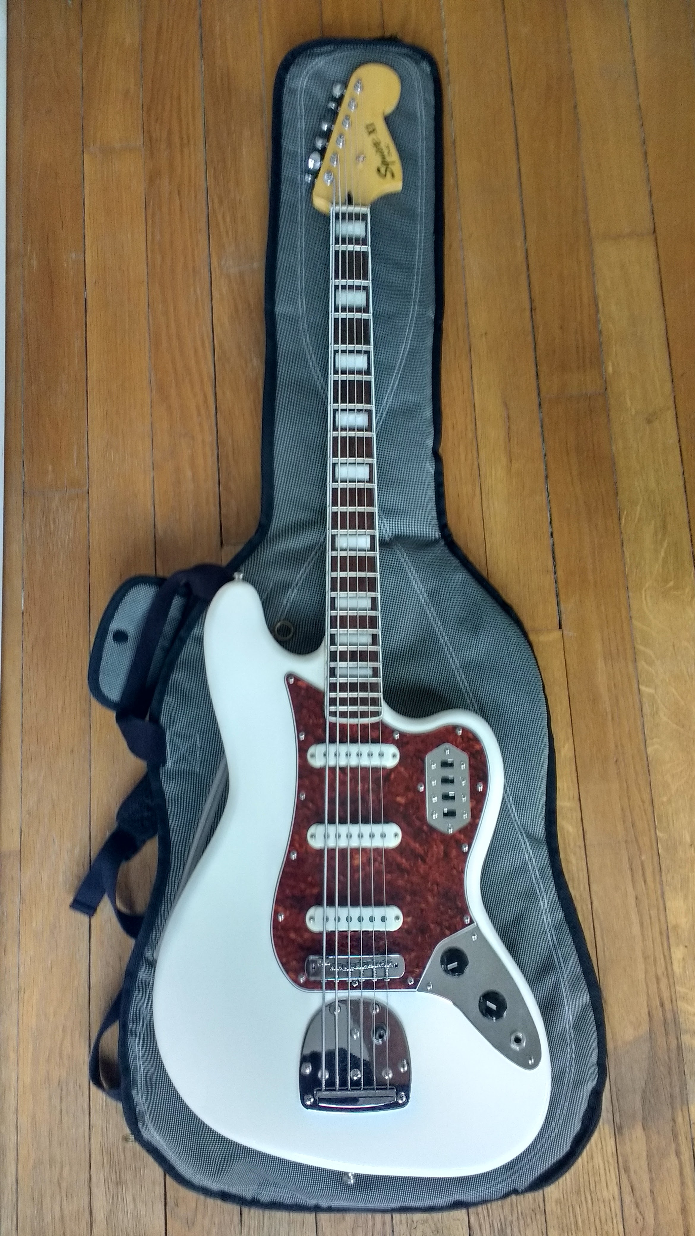 Squier Vintage Modified Bass Vi Image 2041657 Audiofanzine