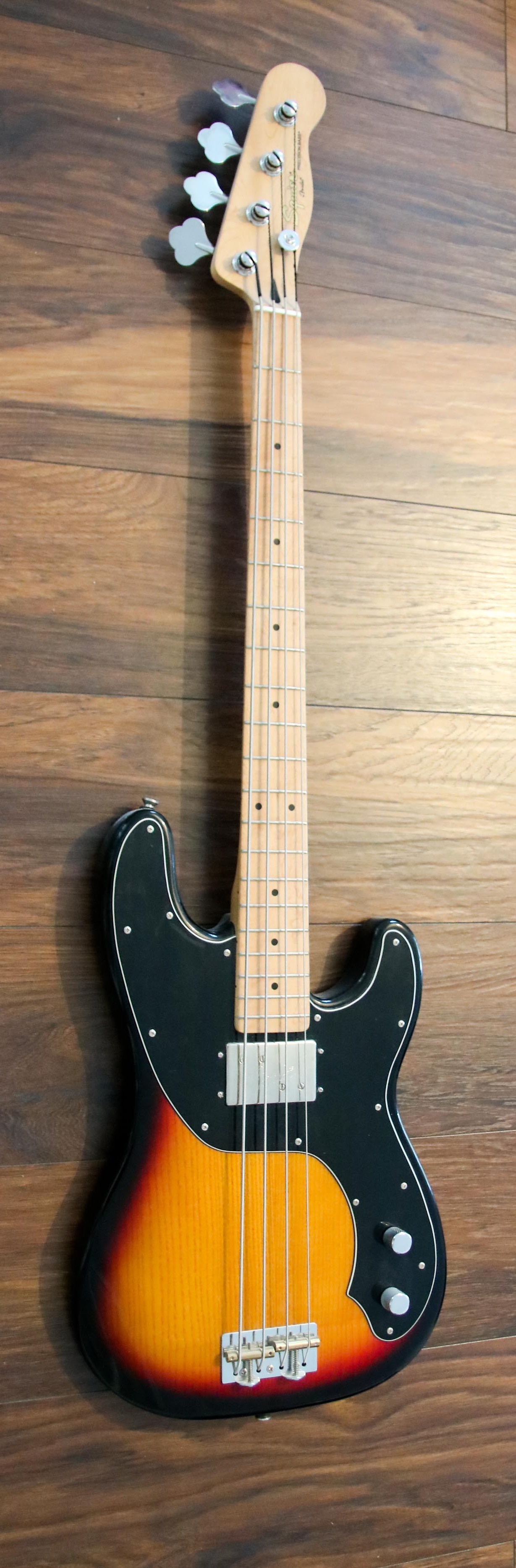 Vintage Modified Precision Bass TB Squier - Audiofanzine