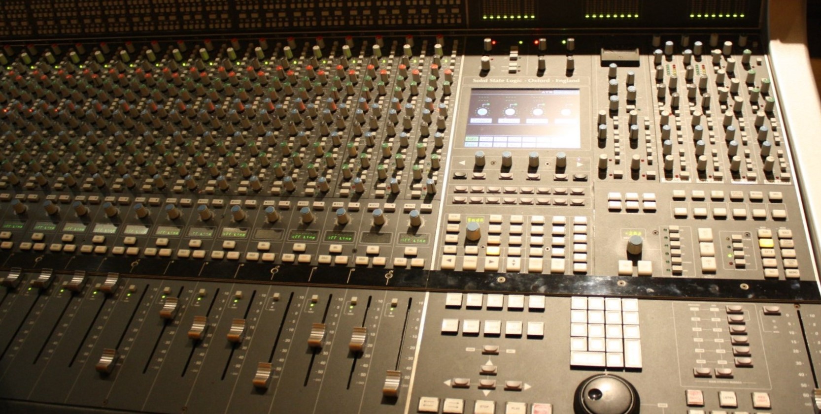 AWS 900 + - SSL AWS 900 + - Audiofanzine