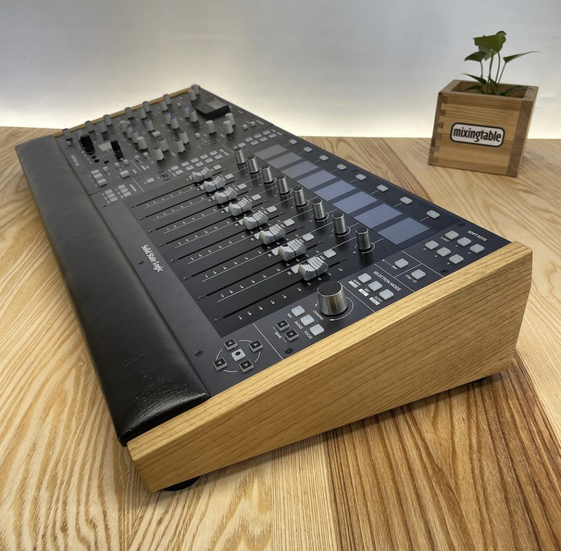 UC1 - SSL UC1 - Audiofanzine