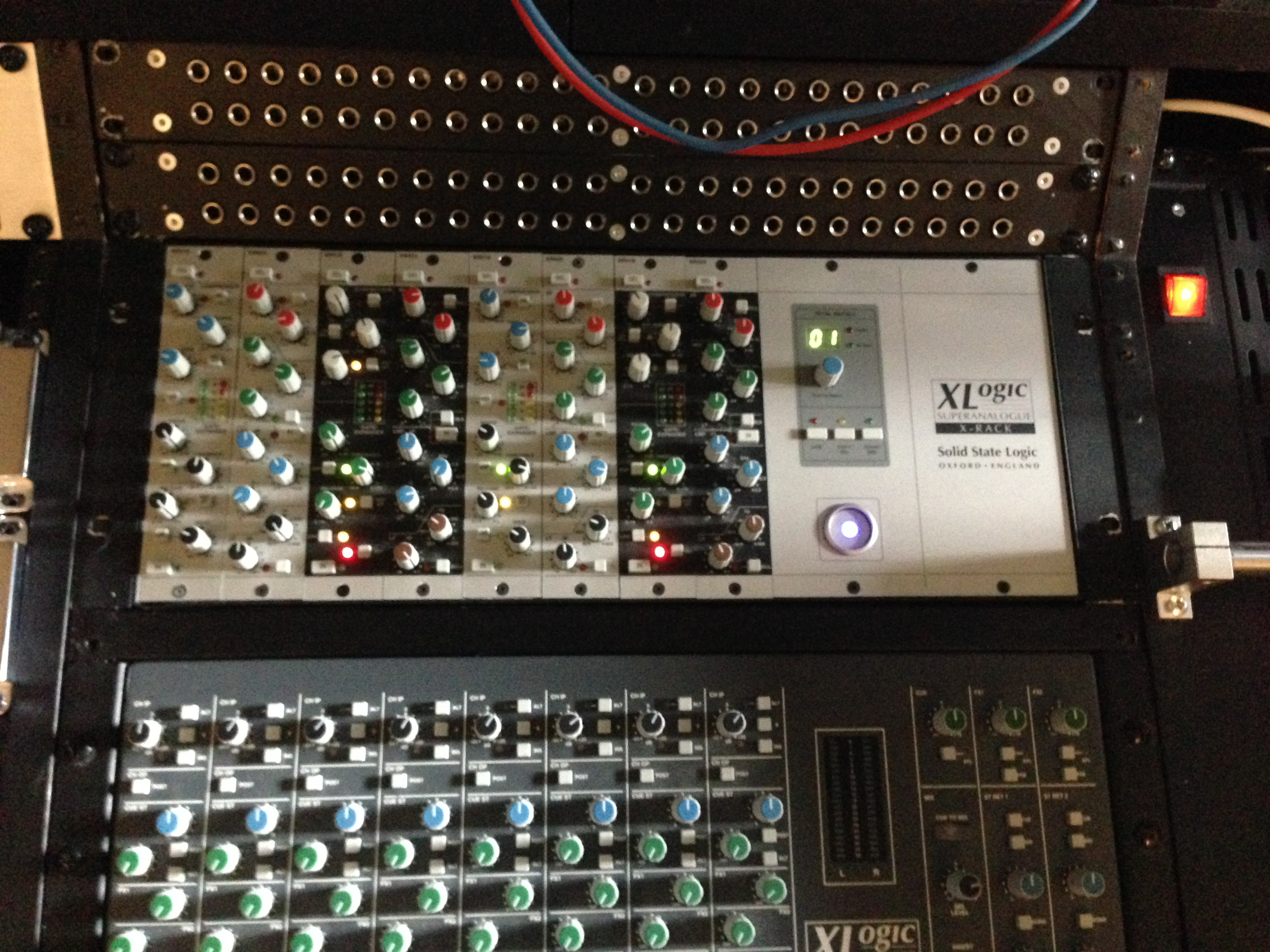 XLOGIC X-RACK - SSL XLogic X-Rack - Audiofanzine