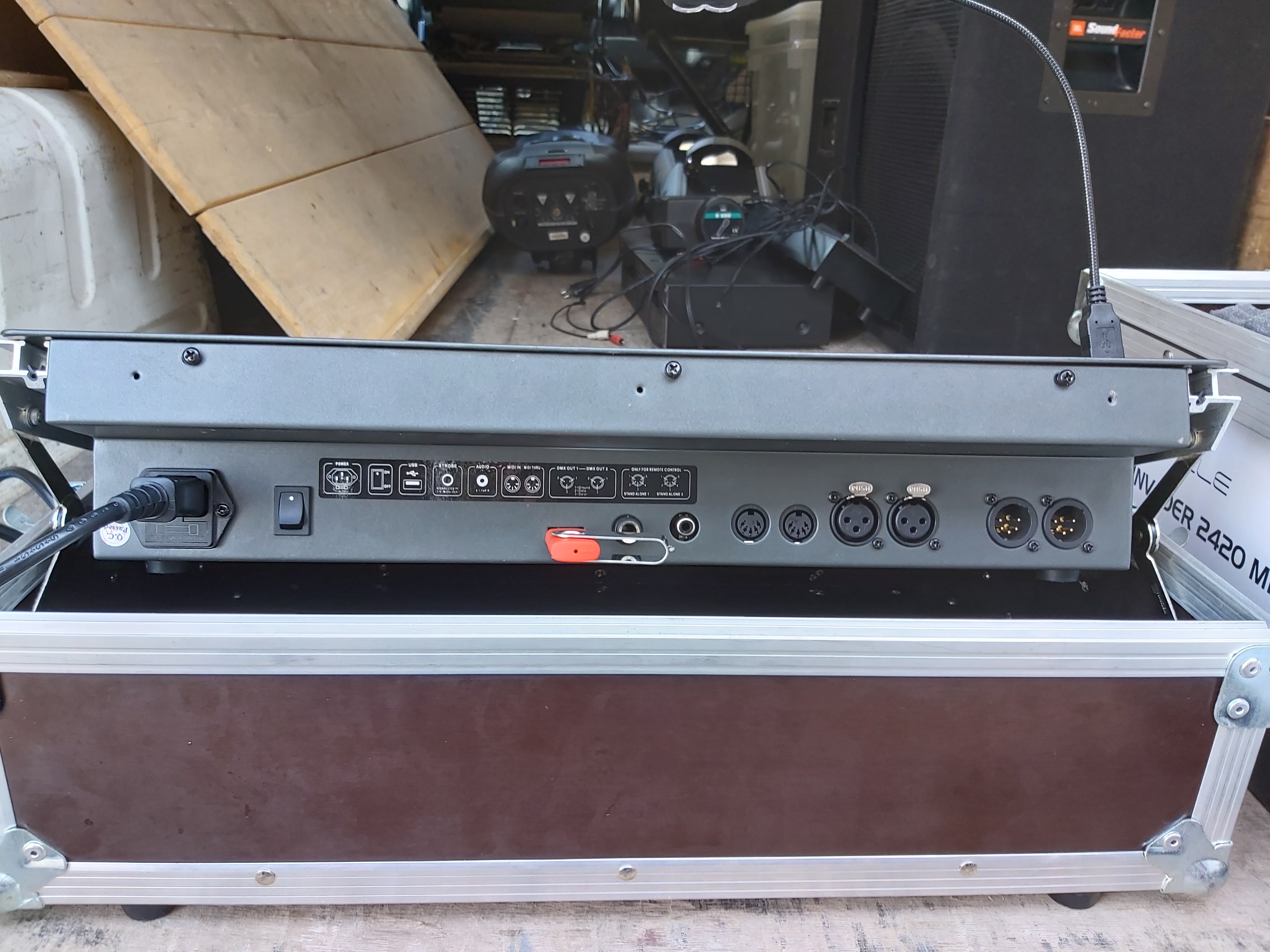 DMX Invader 2420 MK II - Stairville DMX Invader 2420 MK II - Audiofanzine