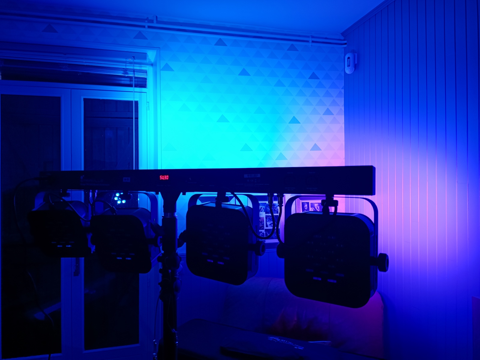 Stage Tri Led Bundle Complete Stairville - Audiofanzine