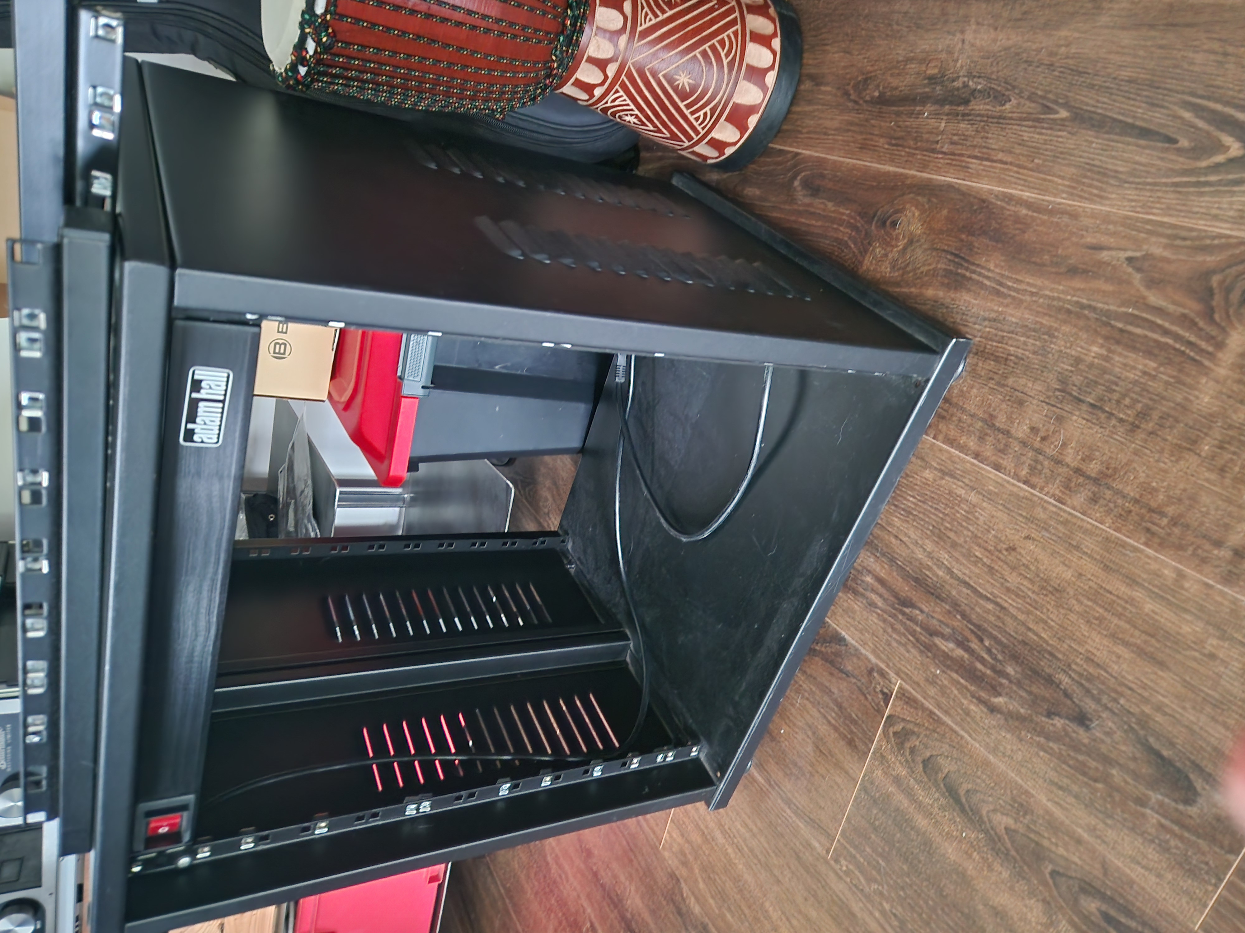 Vends ensemble de racks Adam Hall et K&M (Picardie) - Audiofanzine