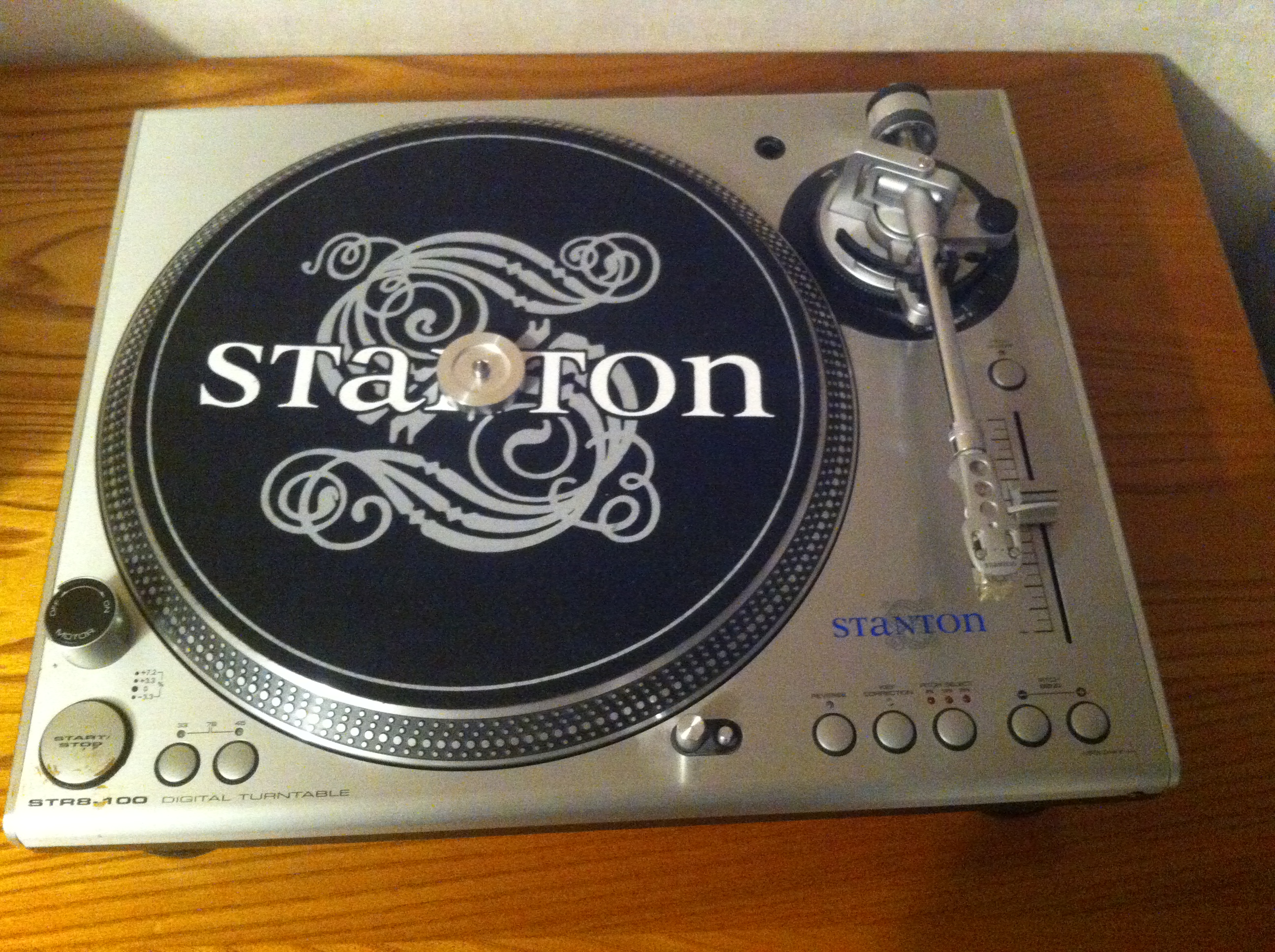 STR8-100 - Stanton Magnetics STR8-100 - Audiofanzine